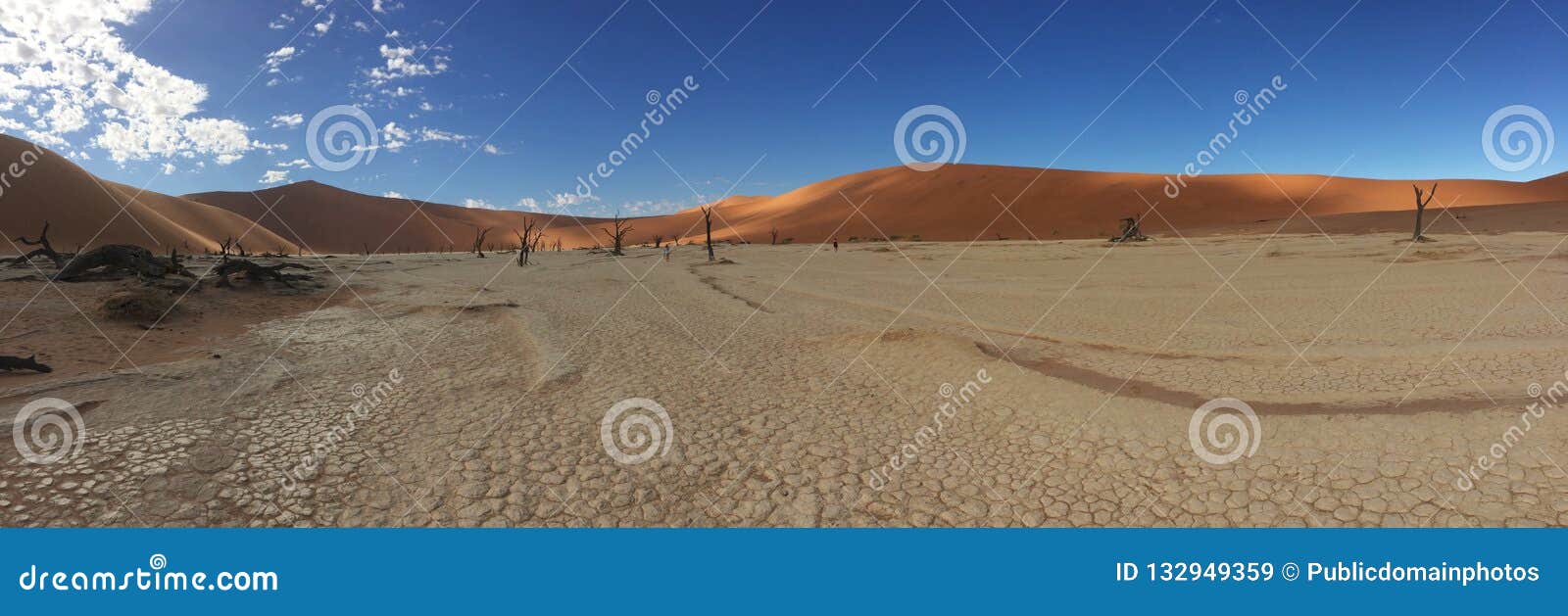 Desert, Erg, Aeolian Landform, Singing Sand Picture. Image: 132949359