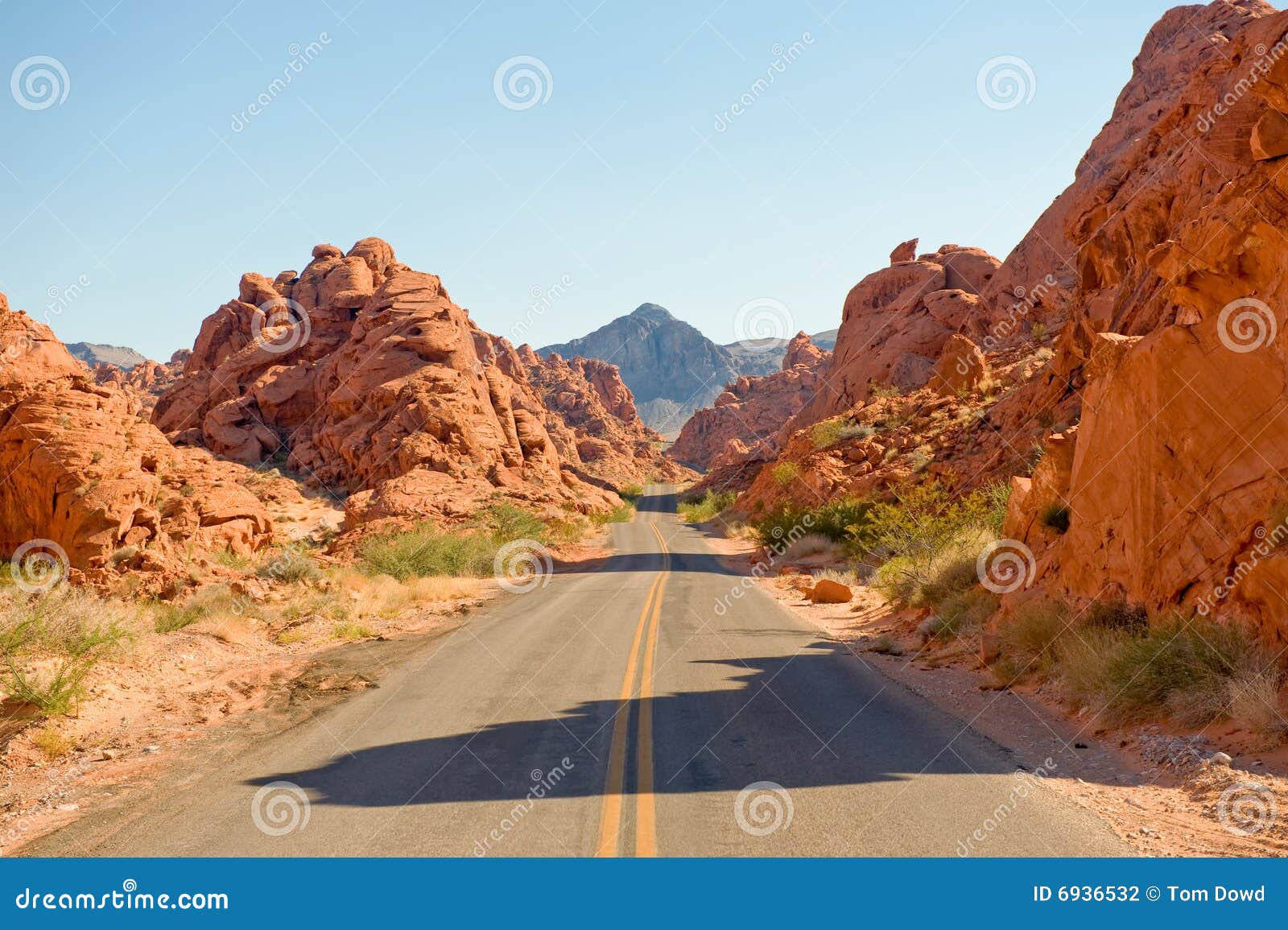 Desert highway scenic stock photo. Image of recedes, geological - 6936532