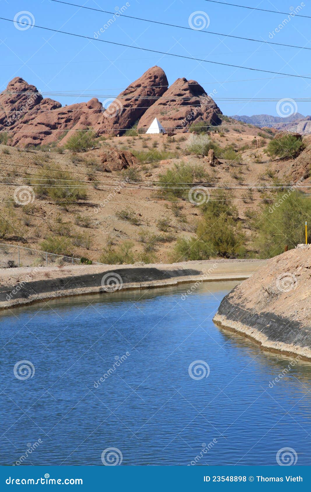 Central Arizona Project: Irrigation Canal Near Phoenix - Tempe Stock ...