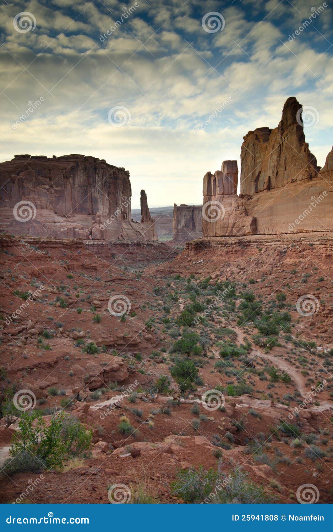 Desert landscape of Utah stock photo. Image of america - 25941808
