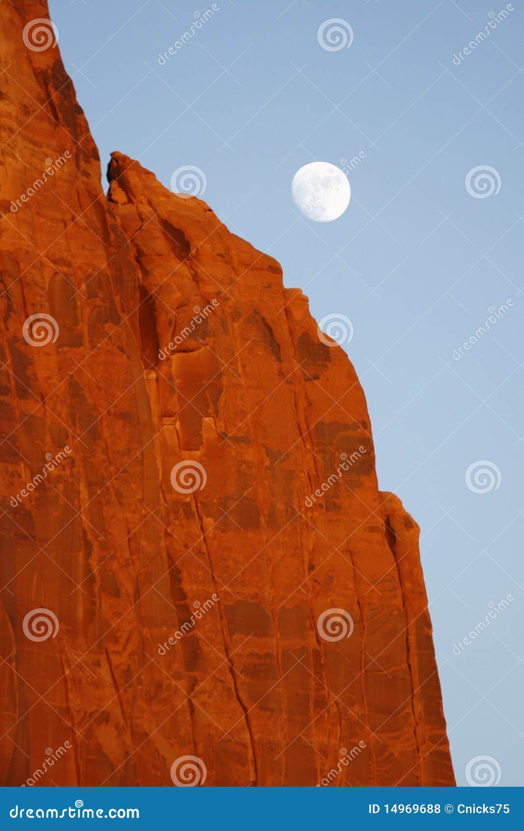 Desert Moonrise stock photo. Image of utah, moonrise - 14969688