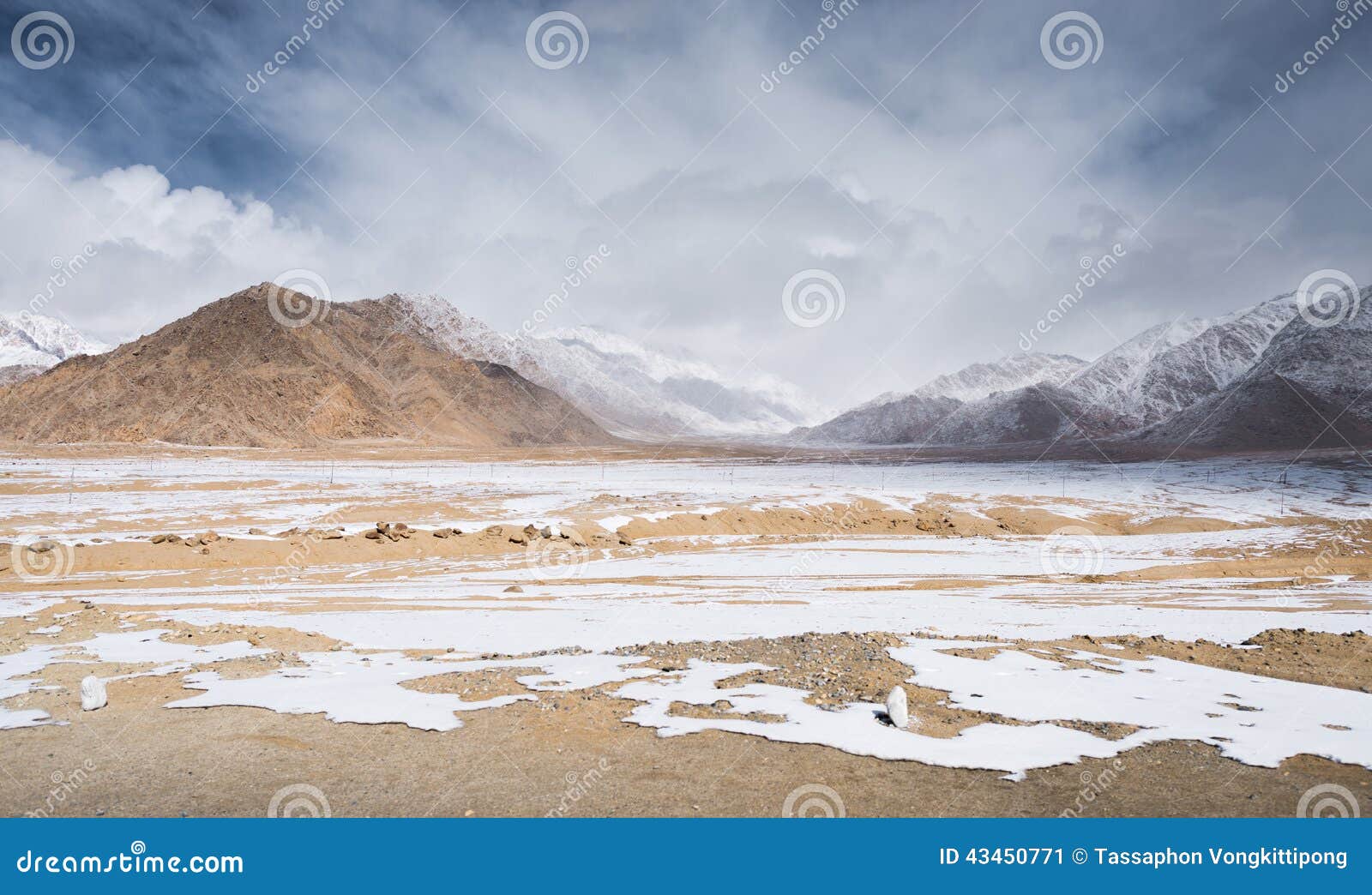 Desert plain snow mountain stock image. Image of plateau - 43450771