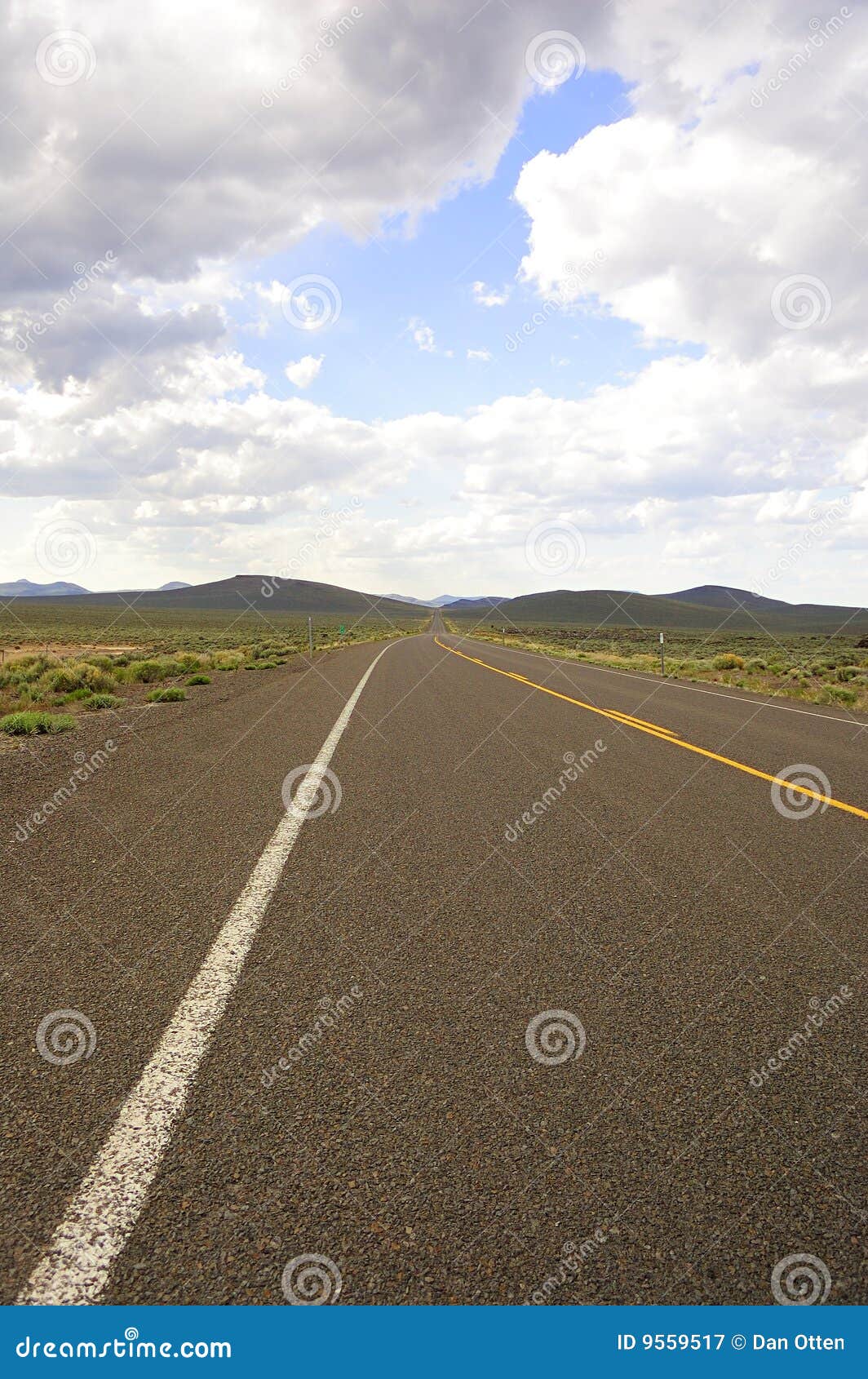 Desert Road stock image. Image of arid, distance, high - 9559517