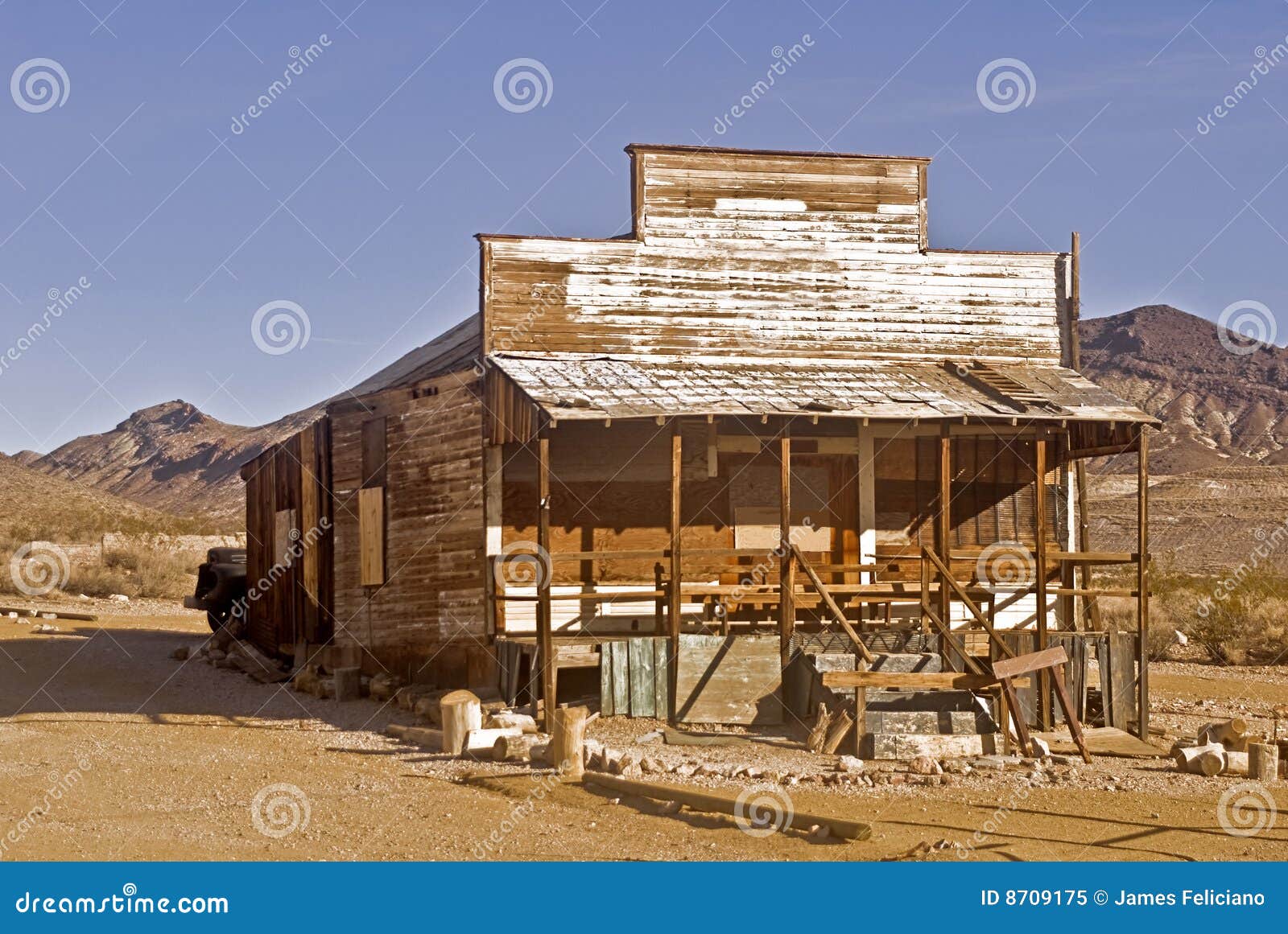 Desert Shack stock image. Image of nevada, architecture - 8709175