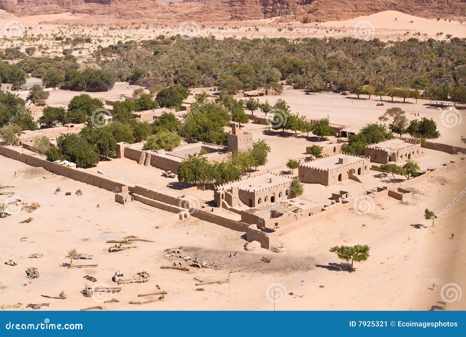 A Desert Village In Chad In North Africa Stock Image - Image: 7925321