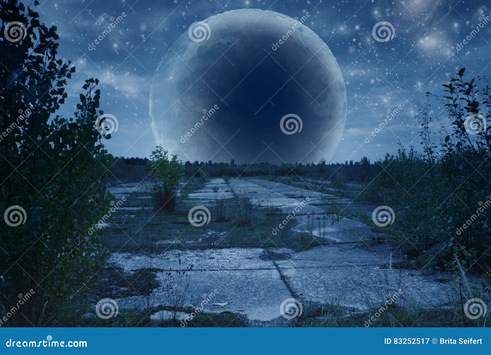 Deserted Earth stock illustration. Illustration of orphaned - 83252517