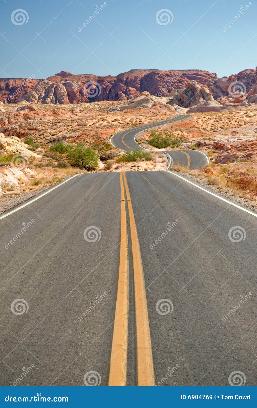 Deserted highway in desert stock image. Image of infrastructure - 6904769
