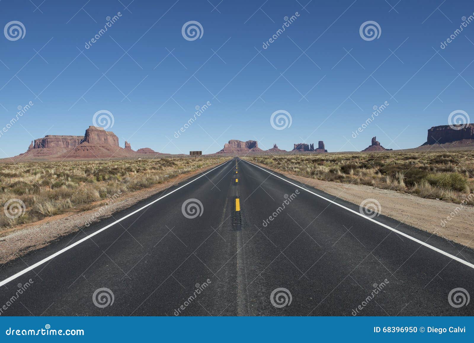 Deserted Road in the Desert, USA Stock Photo - Image of infinity ...