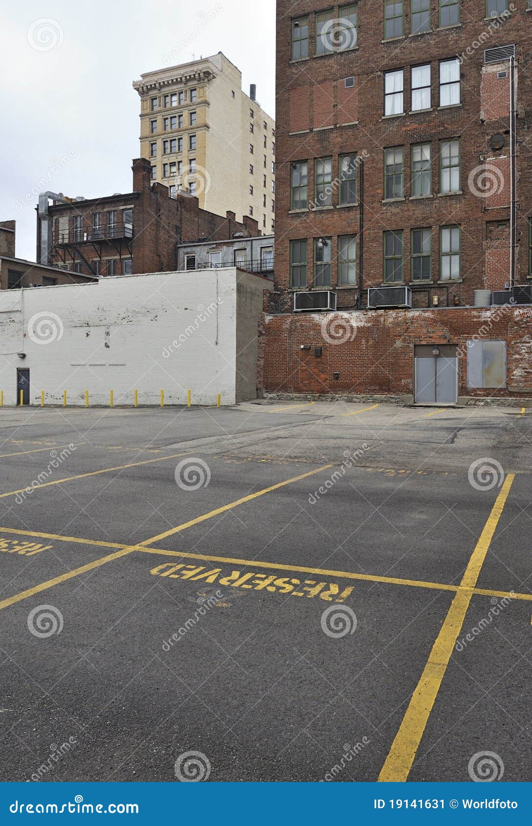 Deserted and Rundown Downtown Area Stock Image - Image of parking ...