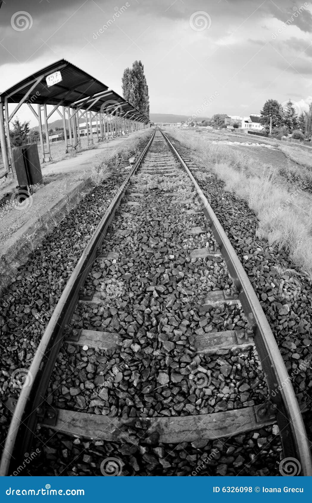 Deserted train station stock photo. Image of tracks, growth - 6326098
