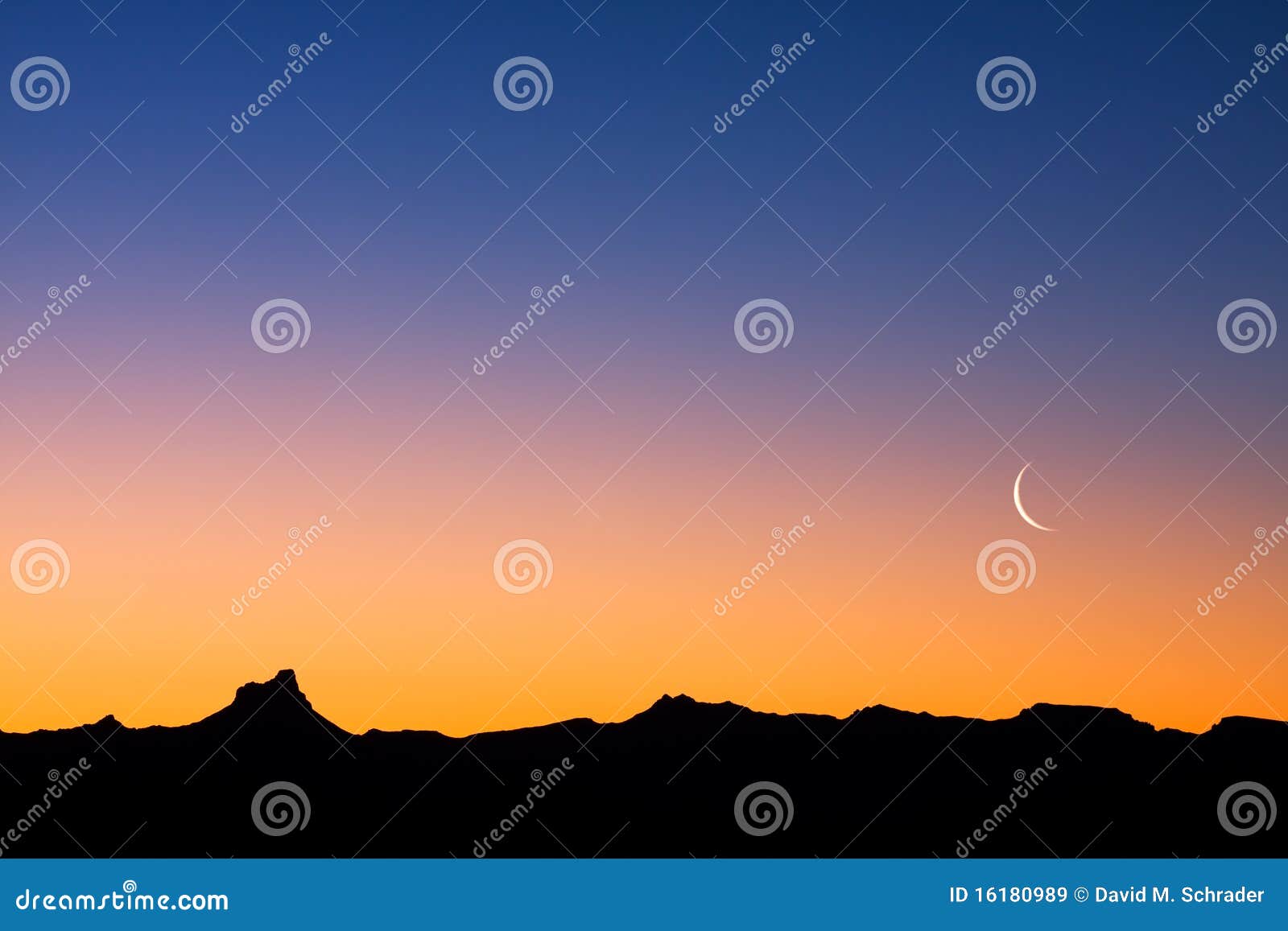 Deserto al crepuscolo immagine stock. Immagine di semplice - 16180989