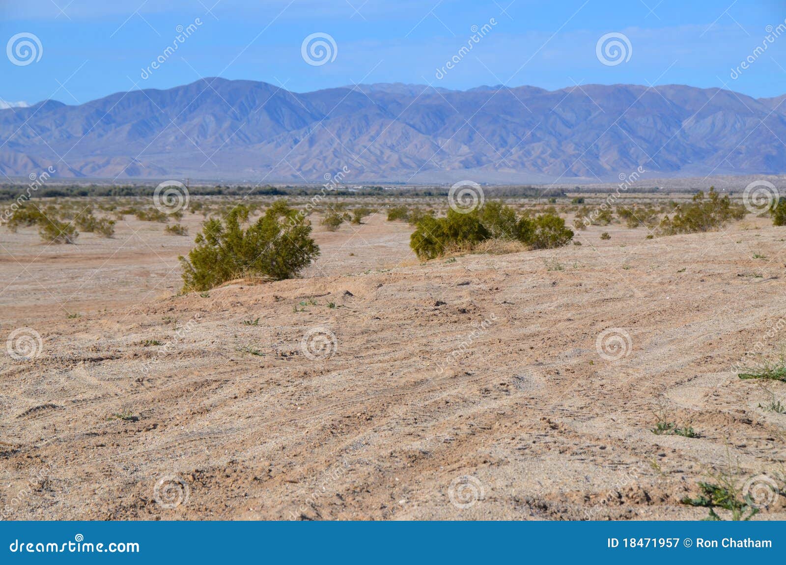 Desertscape stock image. Image of alone, nature, mountains - 18471957