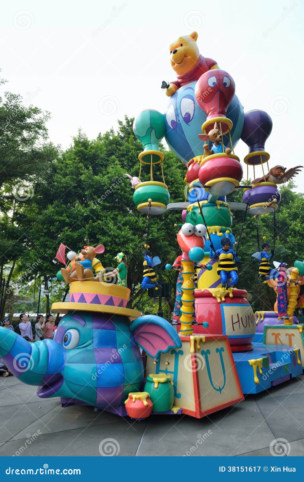 Desfile De Disney En Hong Kong Fotografía editorial - Imagen de ...