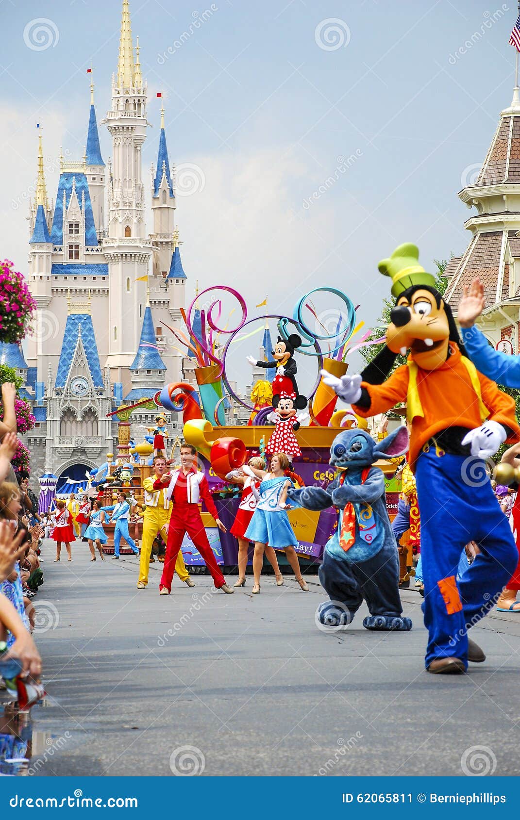 Desfile Main Street Los E.E.U.U. De Disney Foto editorial - Imagen de ...