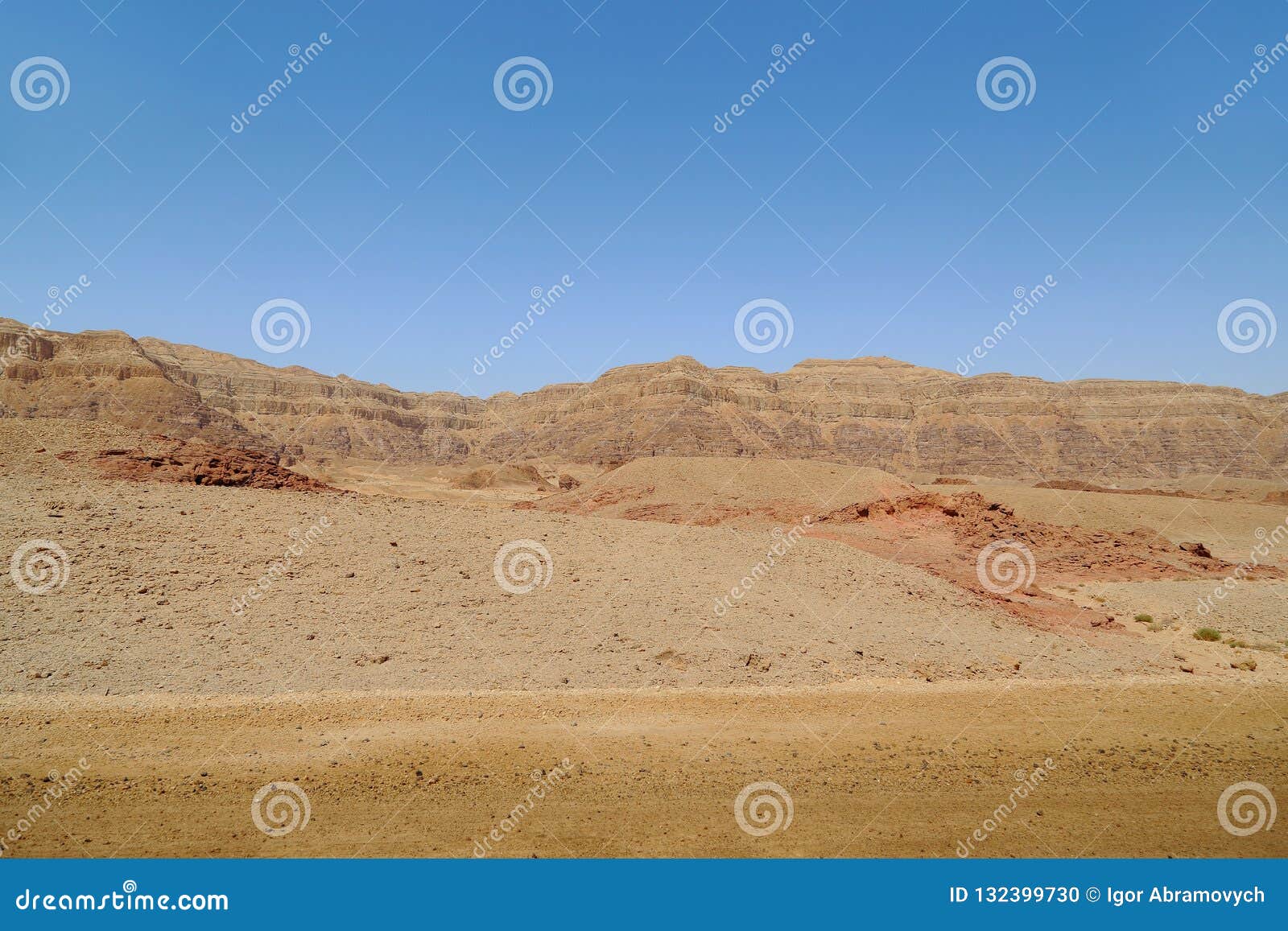 Desierto De Arava En Israel Foto de archivo - Imagen de amarillo, borde ...
