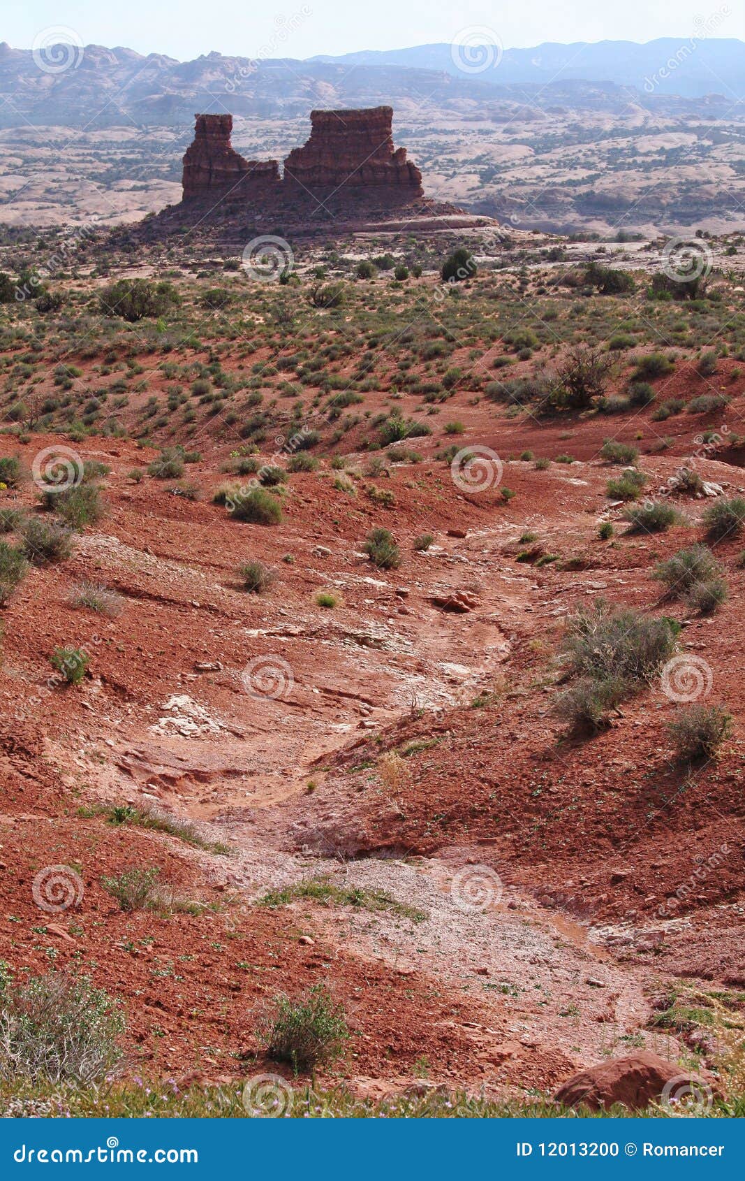 Desierto rocoso foto de archivo. Imagen de escaso, seco - 12013200