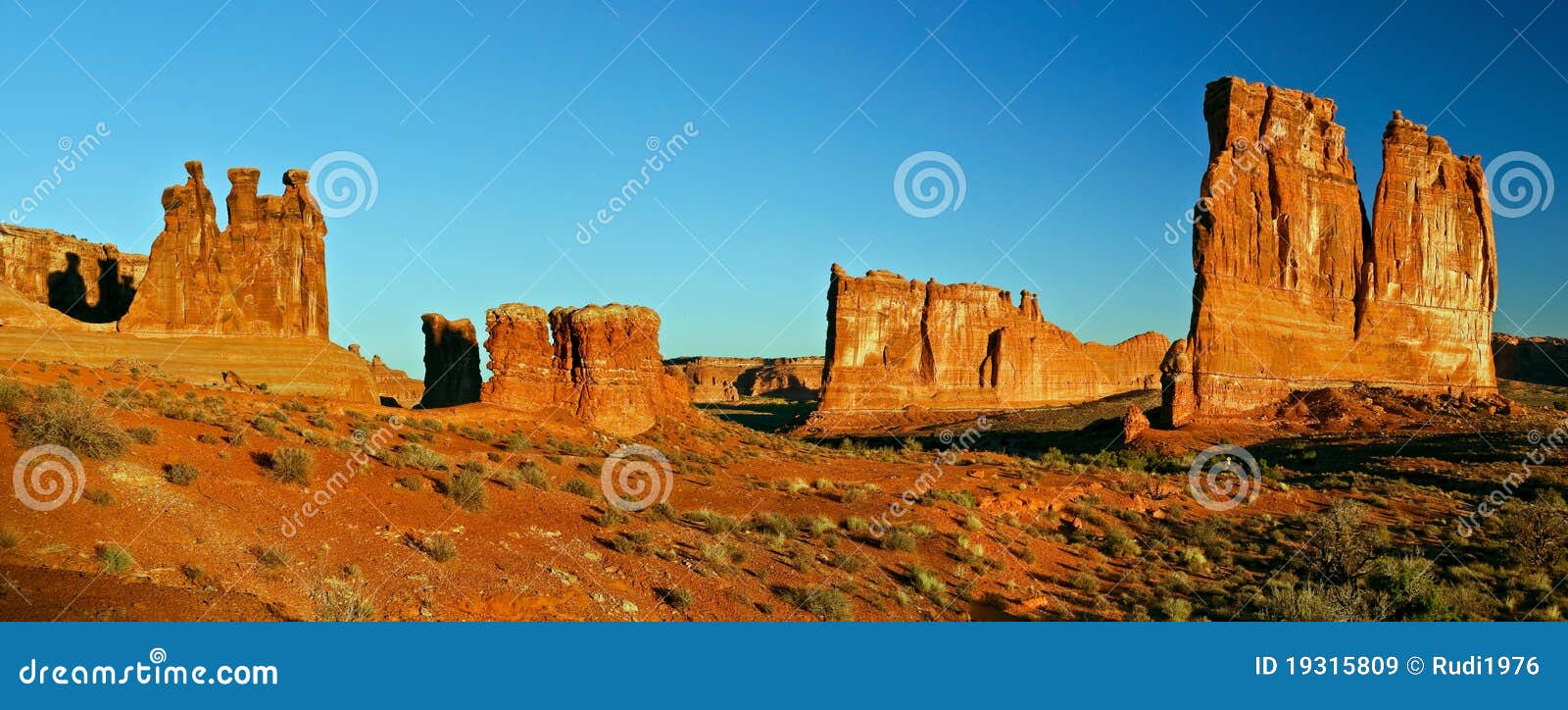 Desierto rocoso de Utah imagen de archivo. Imagen de asoleado - 19315809
