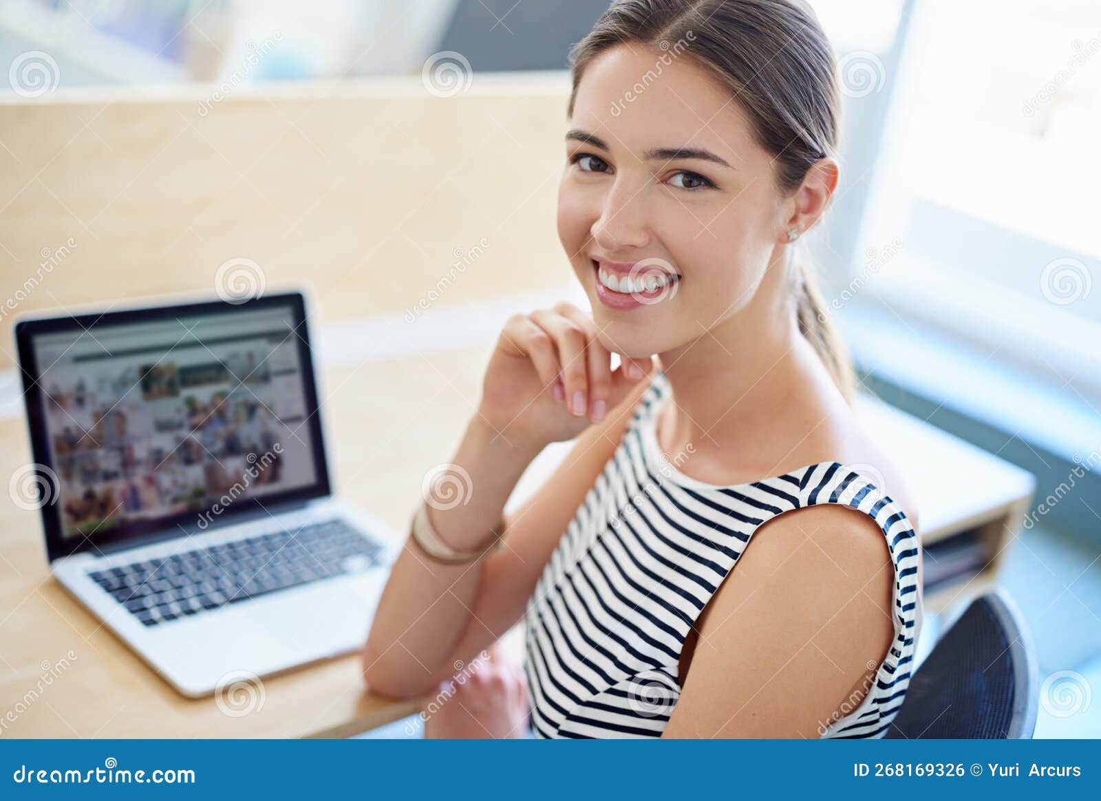 Design is in Her Blood. Portrait of a Young Office Worker Sitting at ...