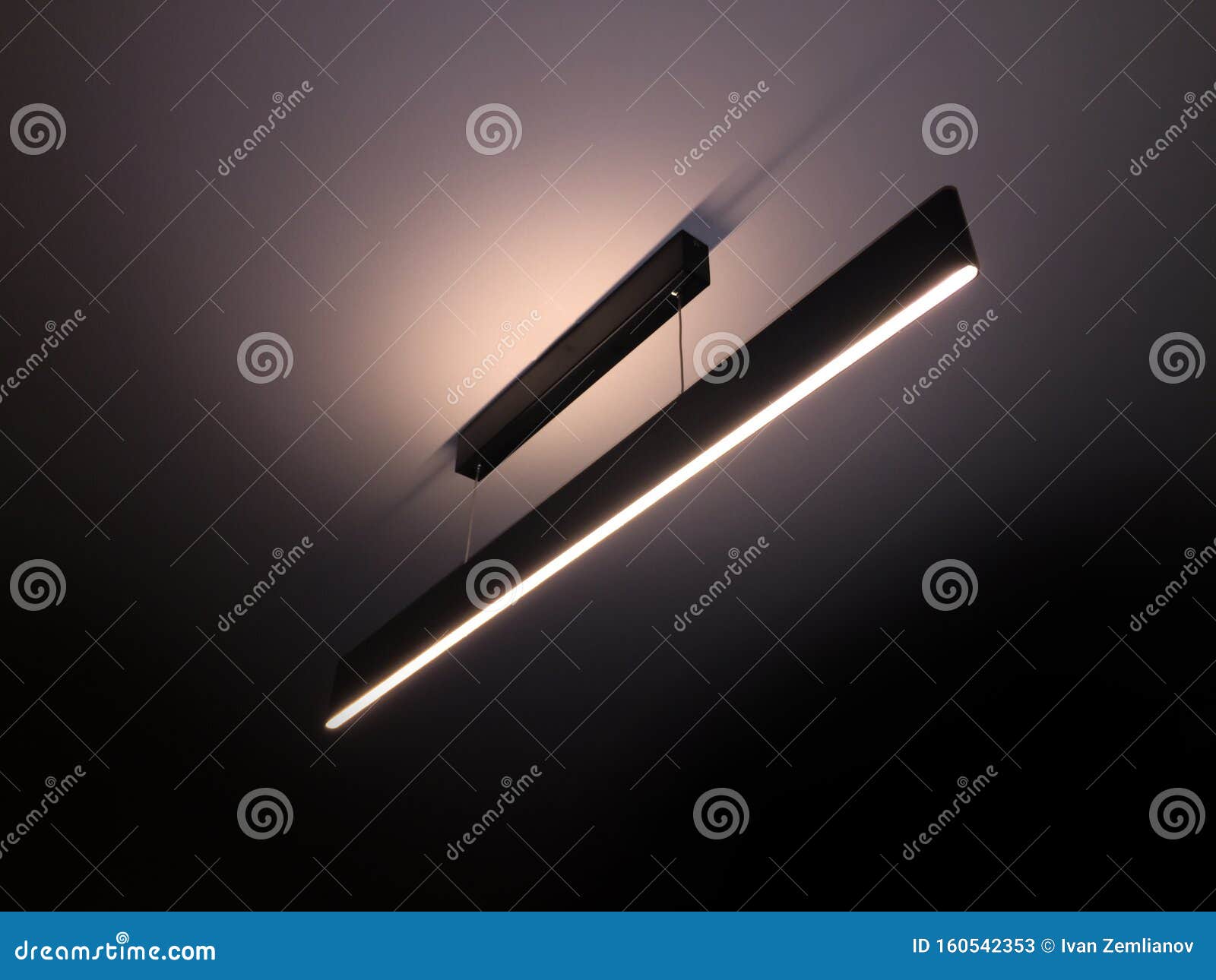 Design Loft Lamp with Dim Light and Straight Long Line of Beam Stock ...