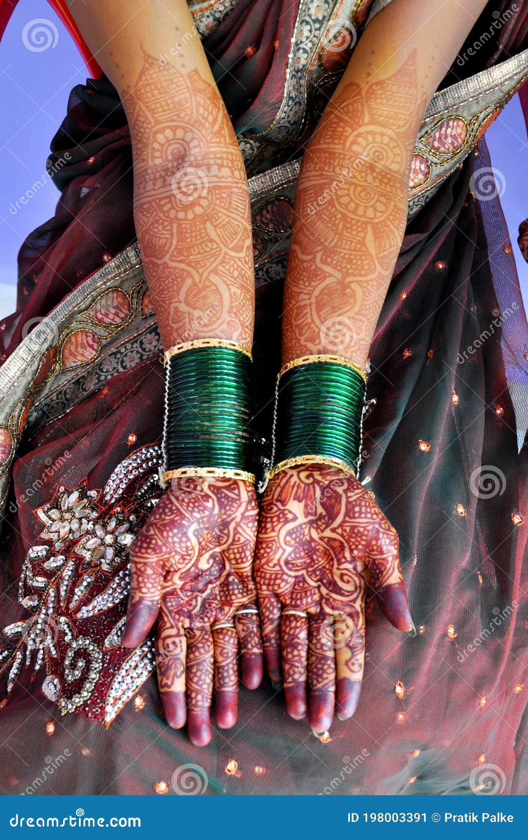Mehdi On Hand Is Good Sign In Indian Festivals Like Marriage, Reception ...
