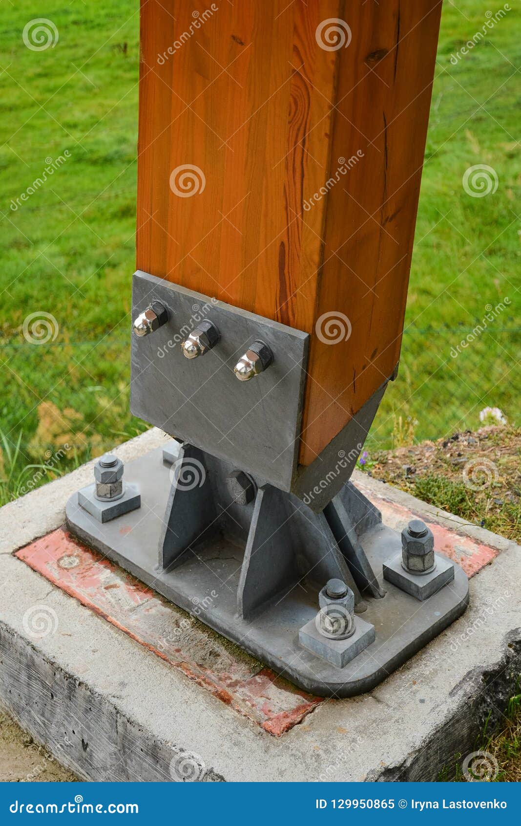 Design of Metal Mount for Wooden Support. Basic Structure. Detail of ...