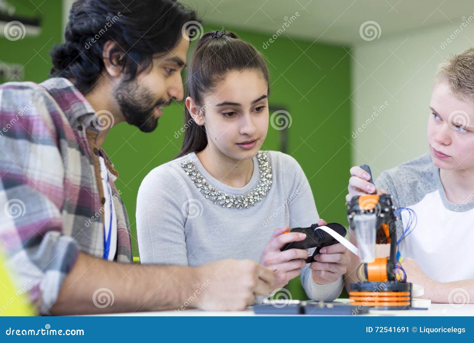 Design and Technology Lesson Stock Image - Image of science, school ...