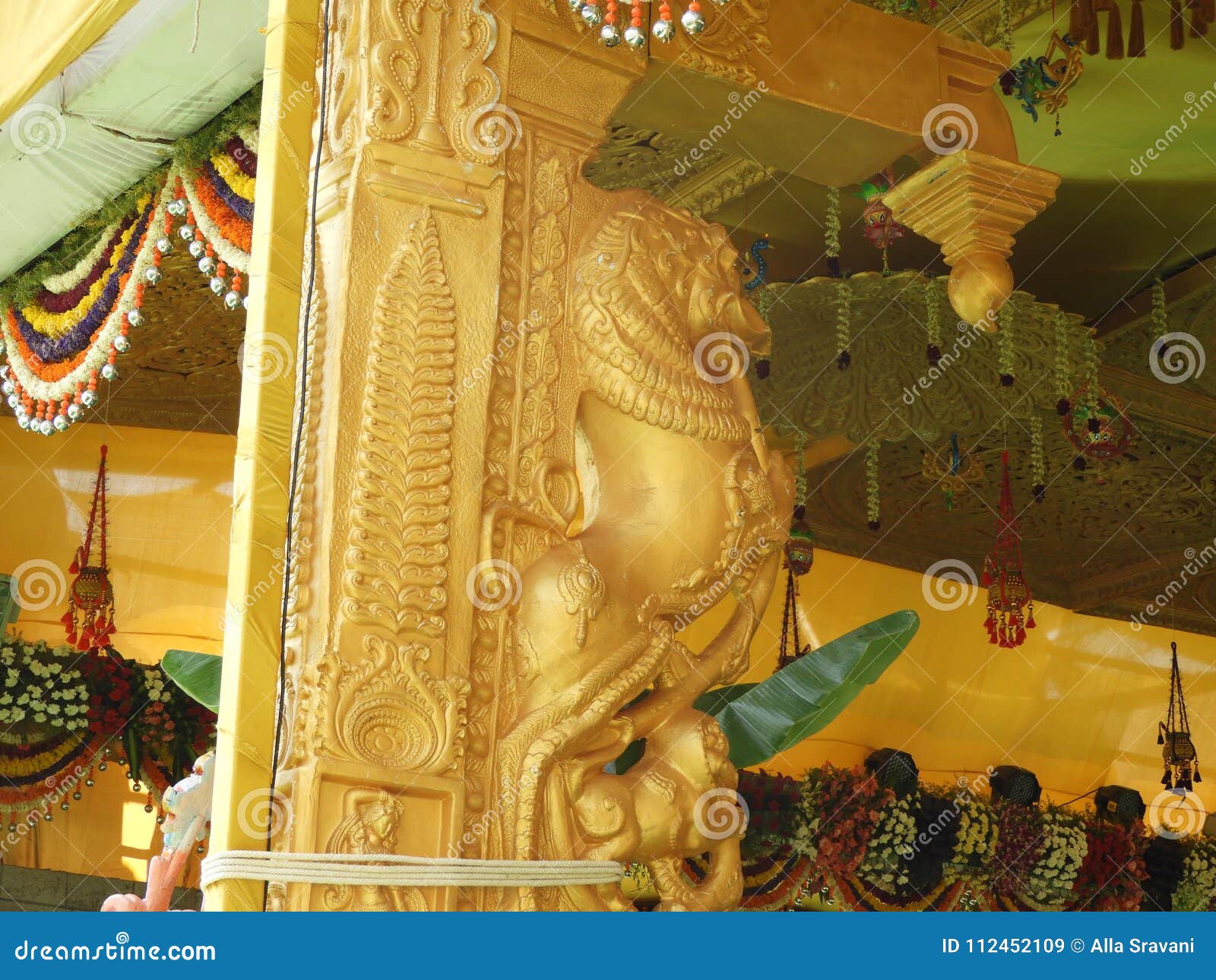 Designer golden pillor stock image. Image of design - 112452109