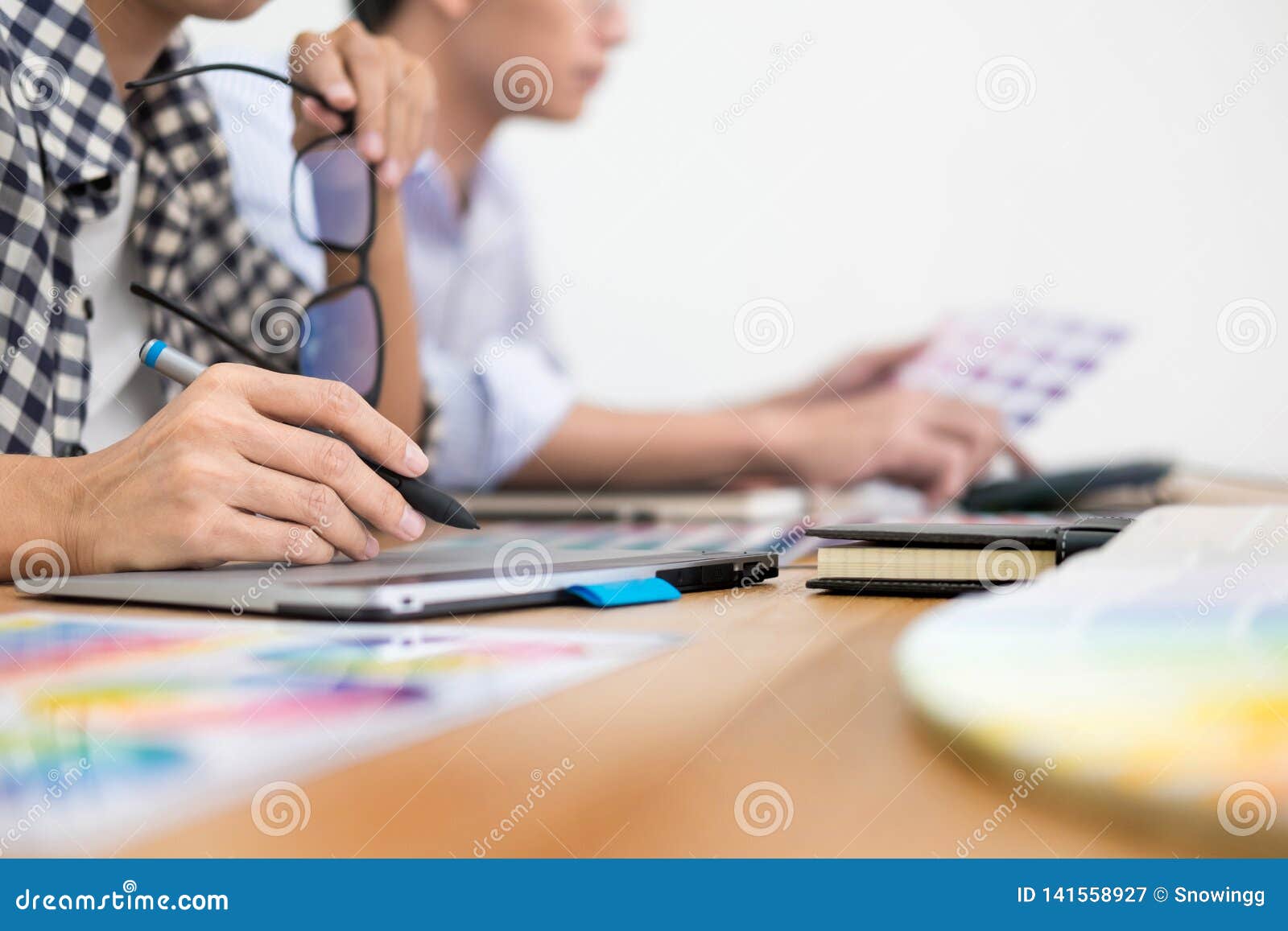 Designer Graphic Creative Creativity Working Together Coloring Using ...