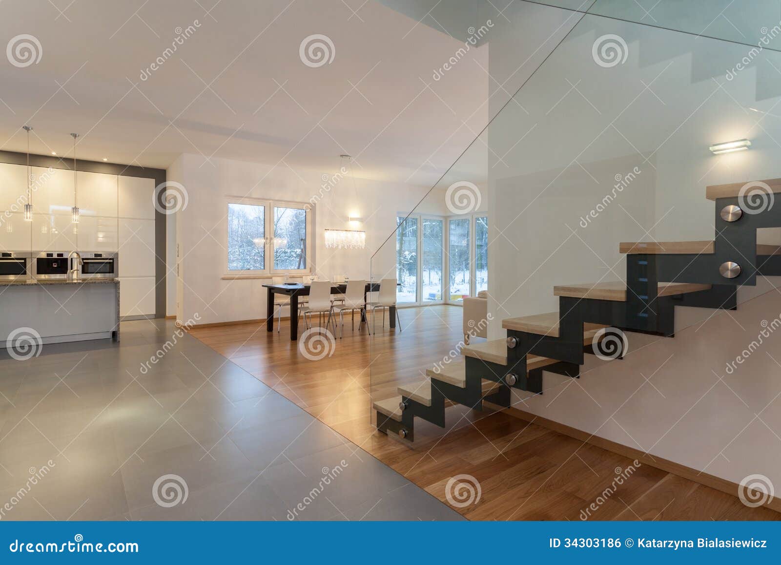 Designers Interior - Spacious Interior Stock Photo - Image of corridor ...