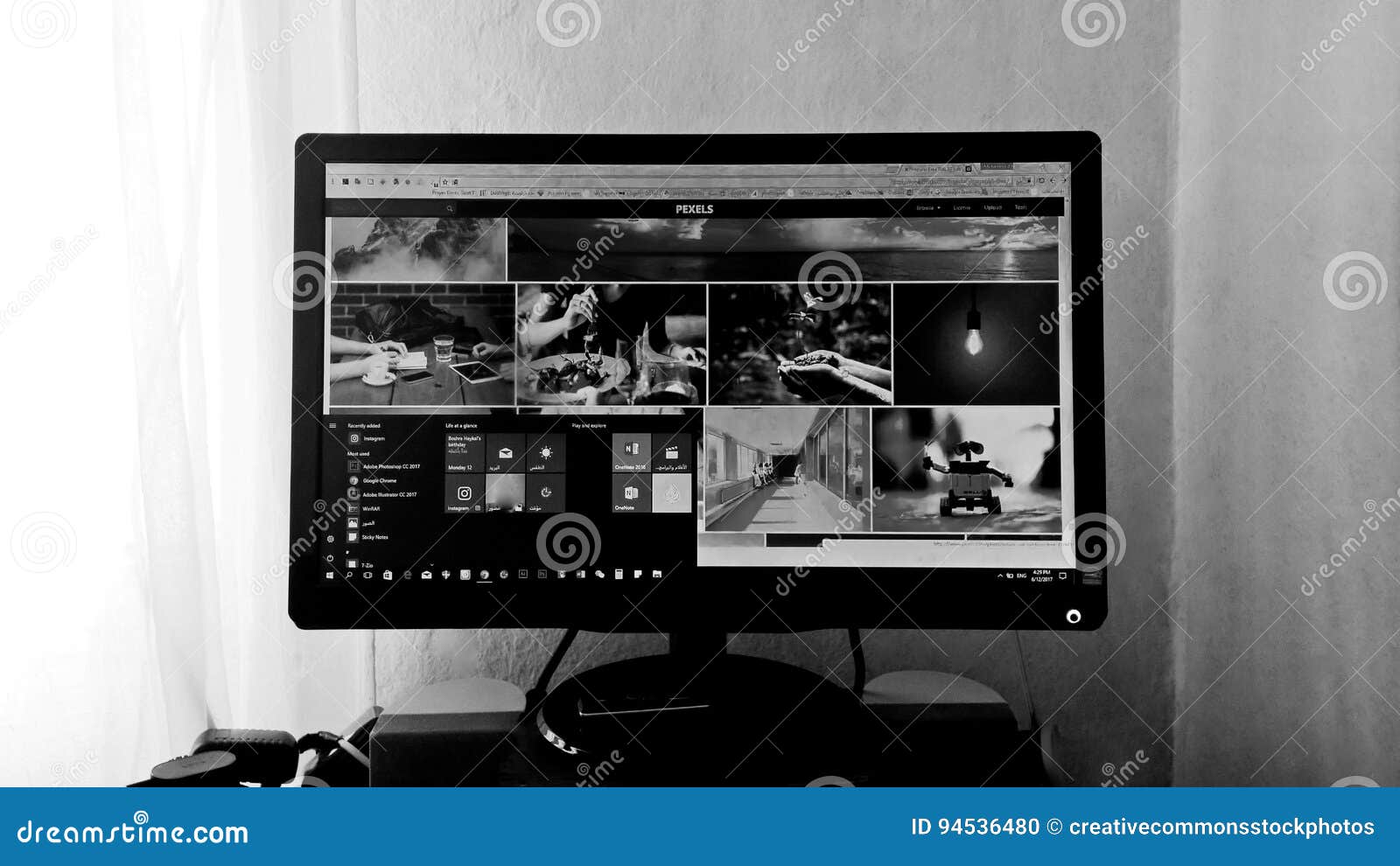 Desktop Computer Picture. Image: 94536480