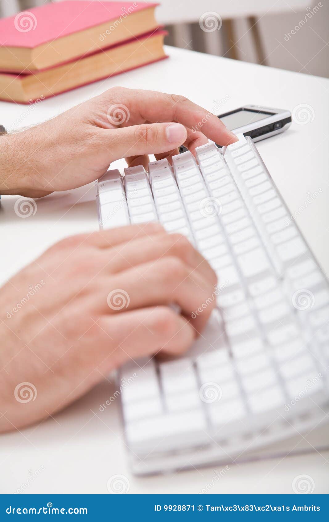 Desktop, komputer, hand stock image. Image of laptop, finger - 9928871