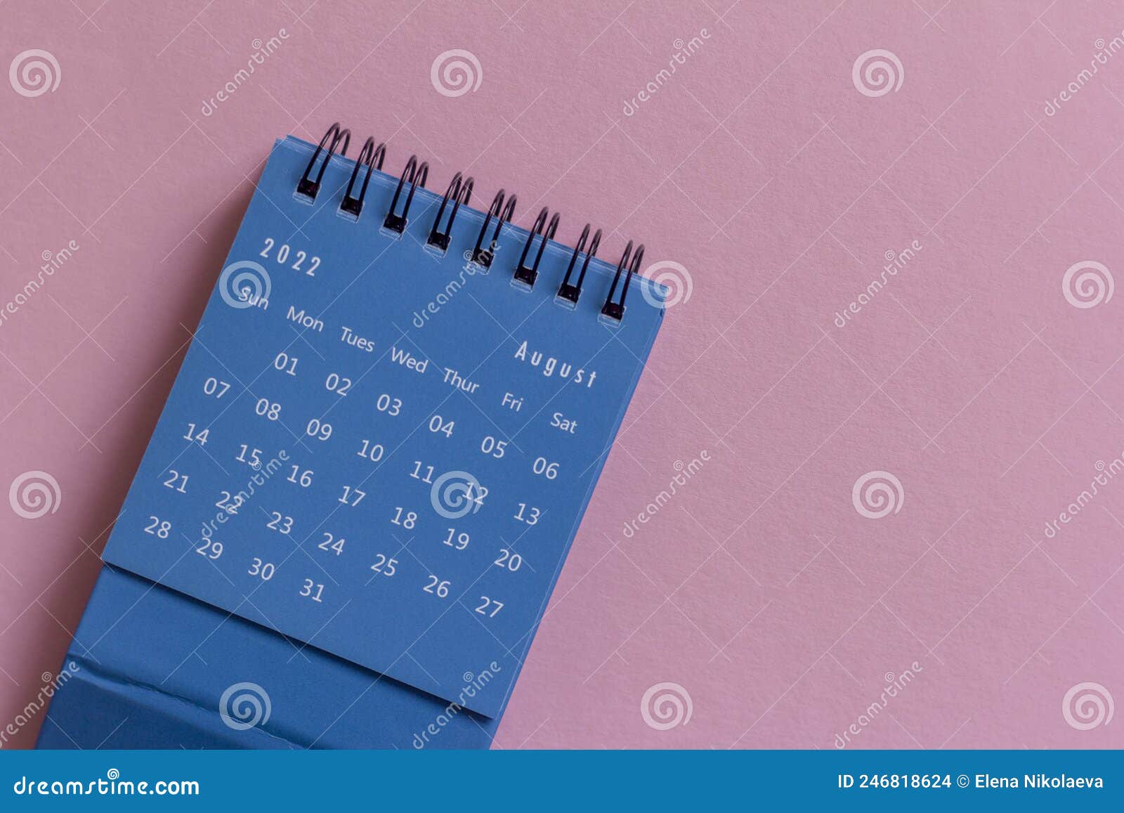 Desktop Mini Calendar for August 2022 on a Pink Background Stock Photo ...