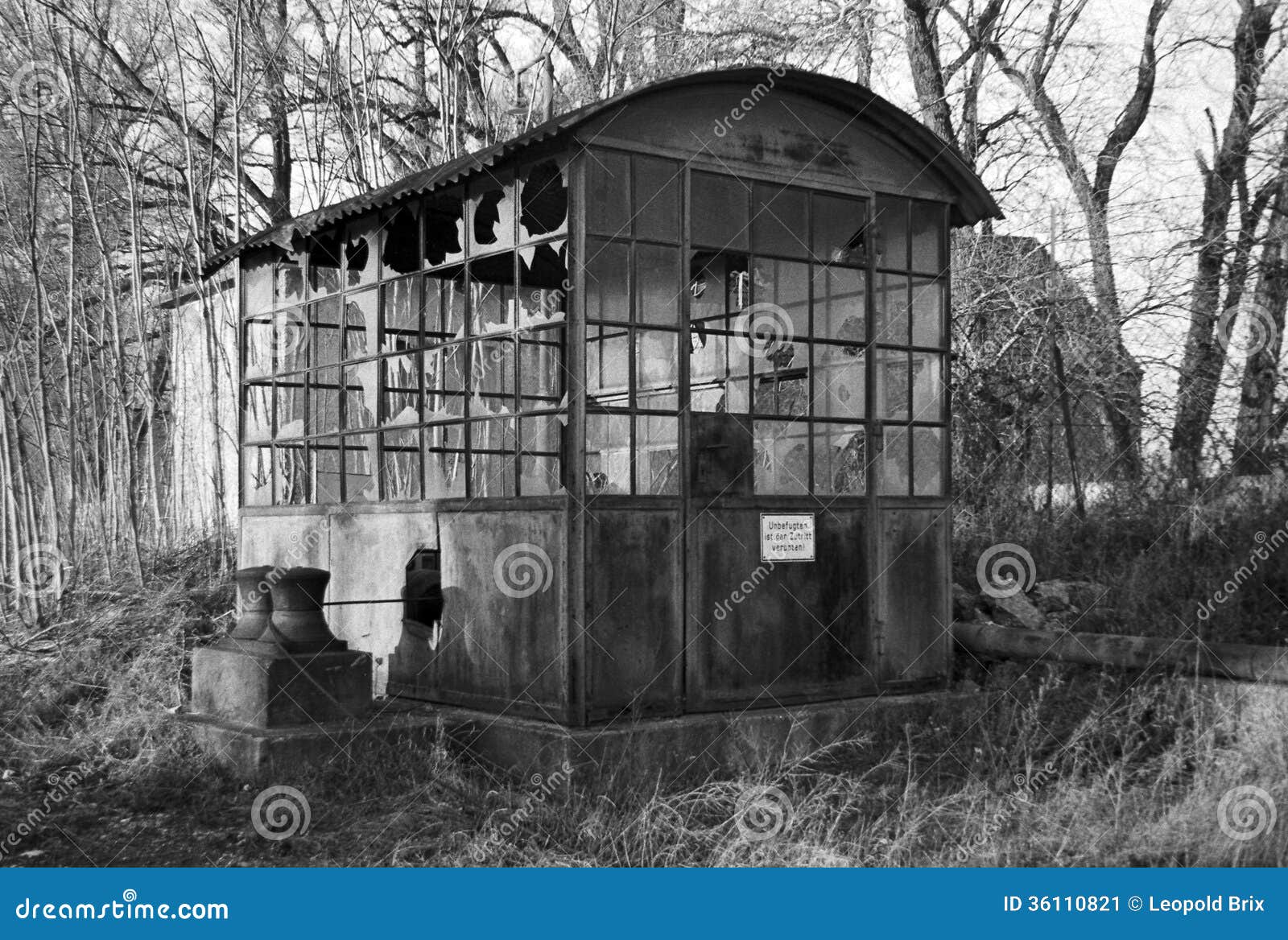 Desolate winch-cabin stock image. Image of tank, harbour - 36110821