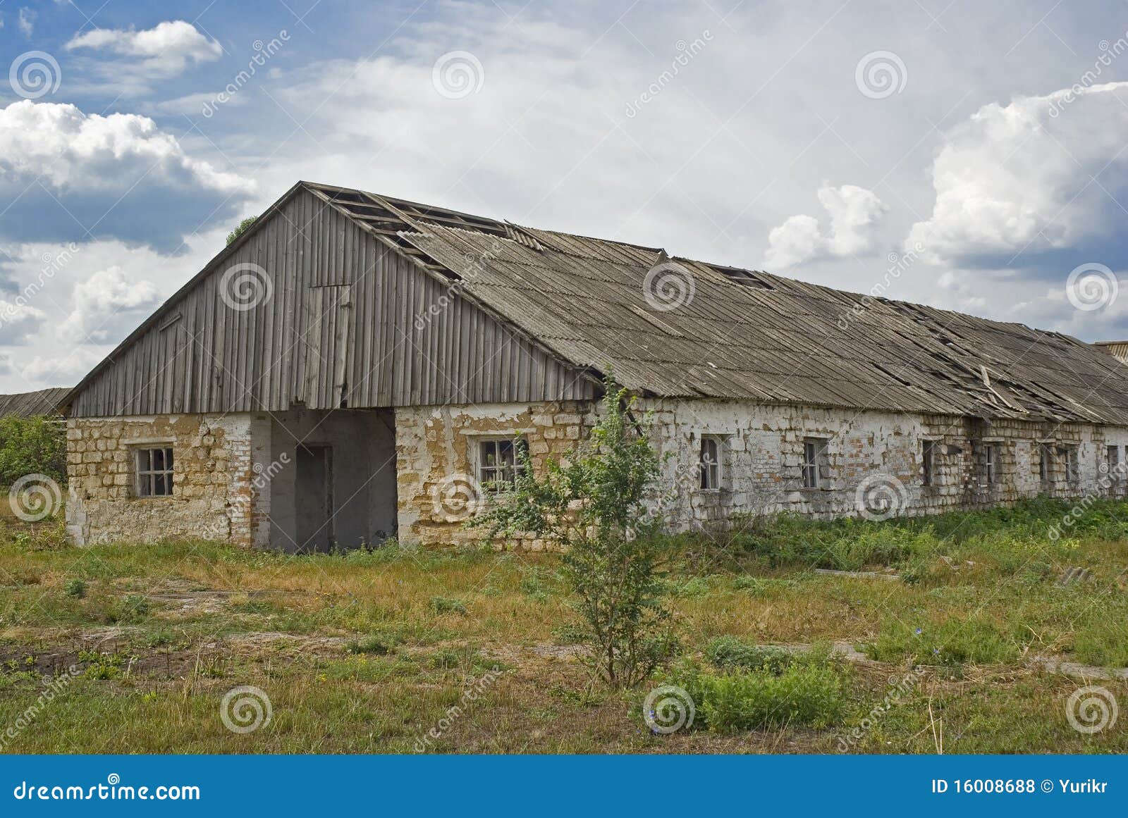 Desolated barn stock photo. Image of place, desolate - 16008688