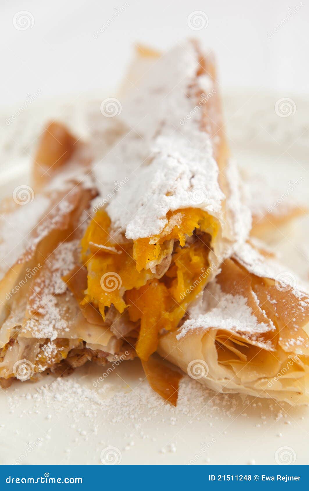 Dessert De Potiron - Tikvenik Photo stock - Image du cuit, dessert ...