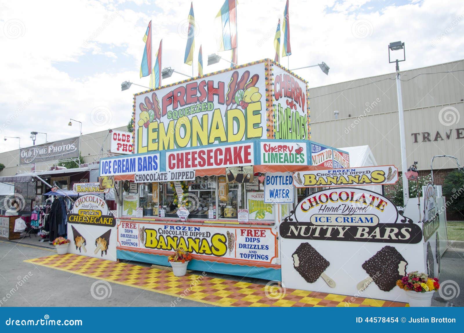 Dessert fair food stand editorial stock image. Image of chocolate ...