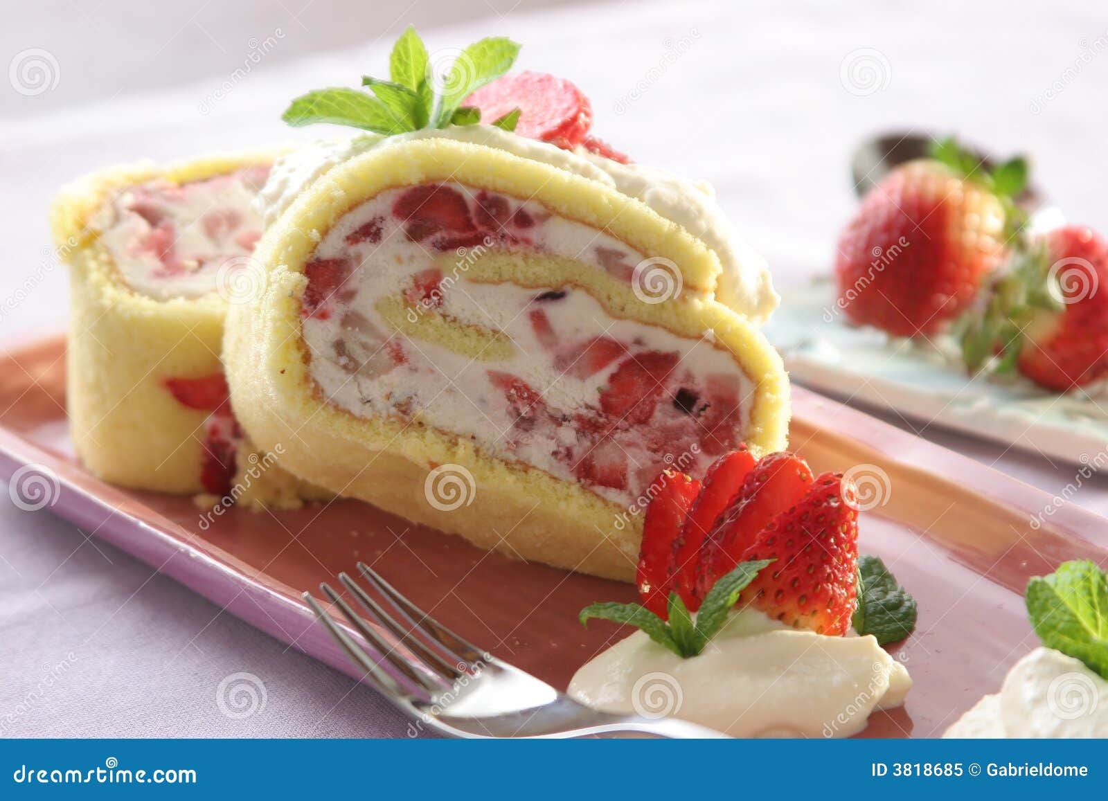 Dessert frais de fraise image stock. Image du dîner, restaurant - 3818685