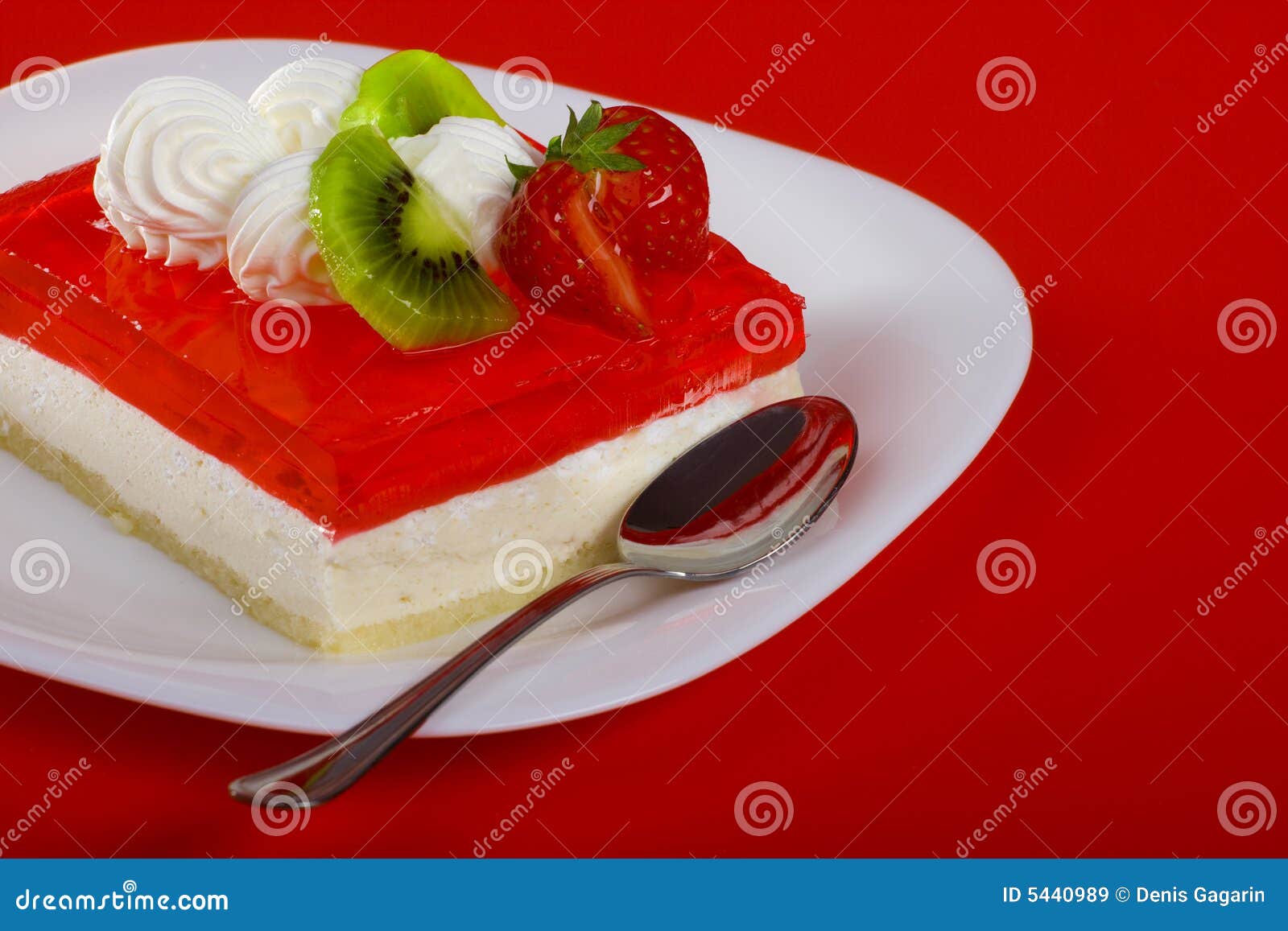 Dessert rouge image stock. Image du dessert, surprendre - 5440989