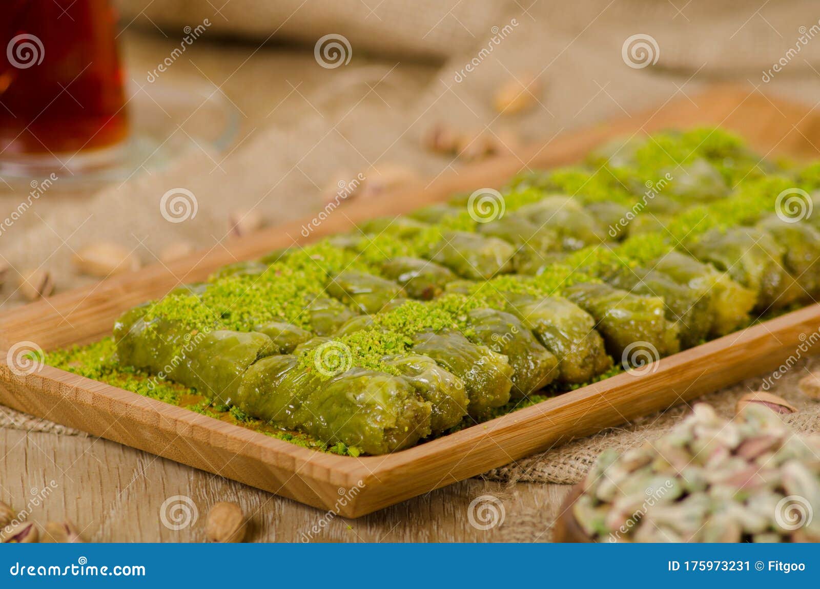 Dessert Turc De Cuisine Turque Baklava Image stock - Image du adana ...