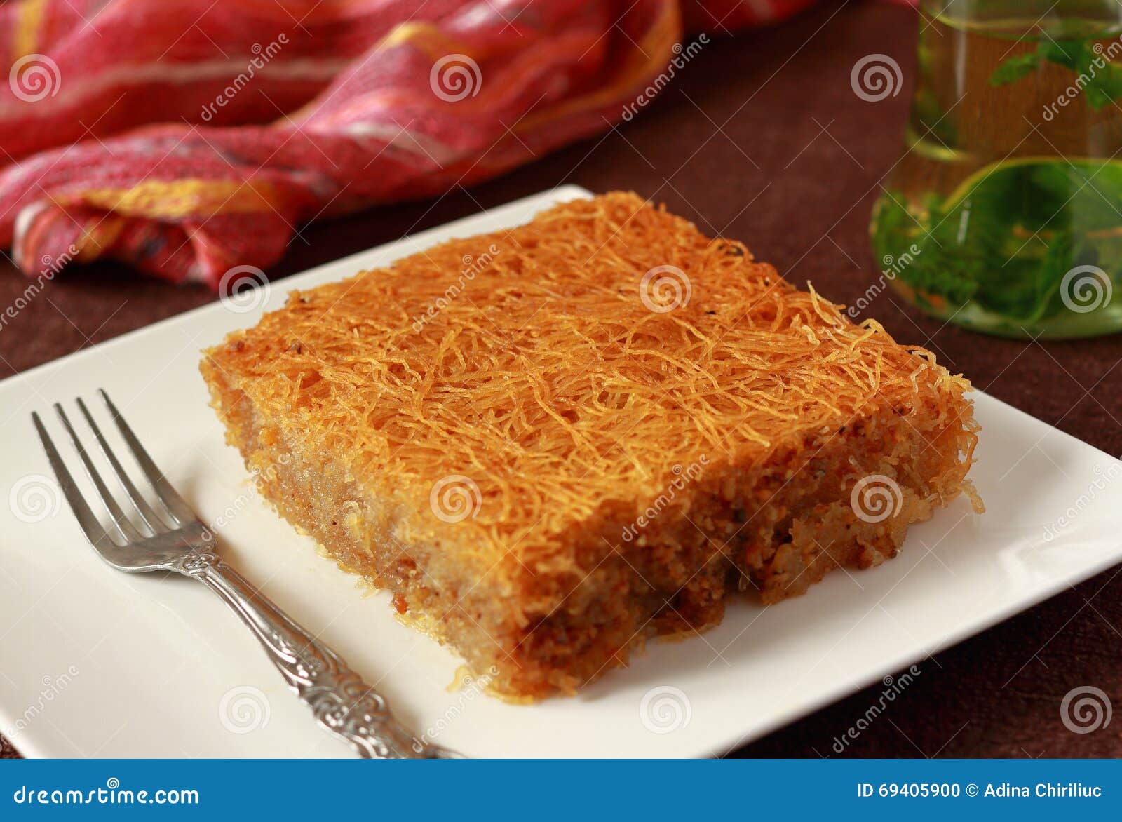 Dessert turc traditionnel photo stock. Image du turc - 69405900