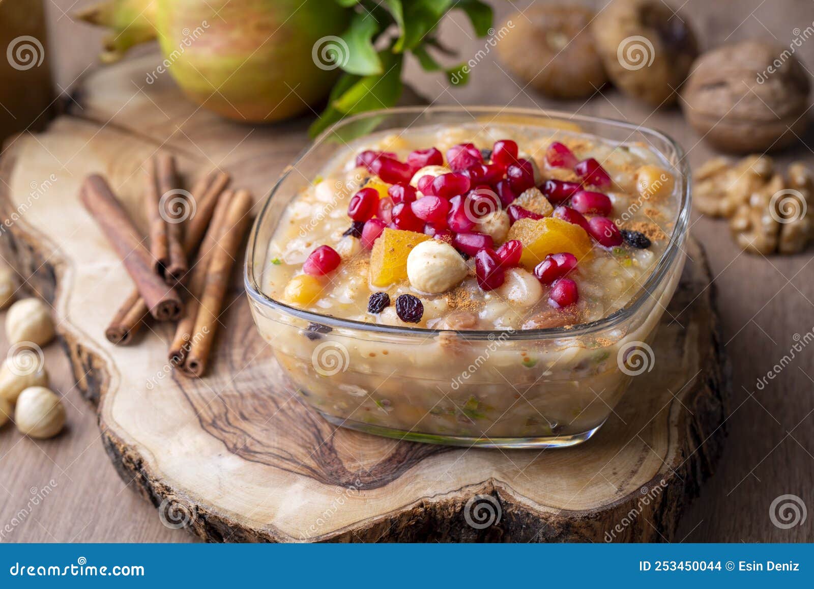 Dessert Turc Traditionnel Ashura Asure Photo stock - Image du délicieux ...