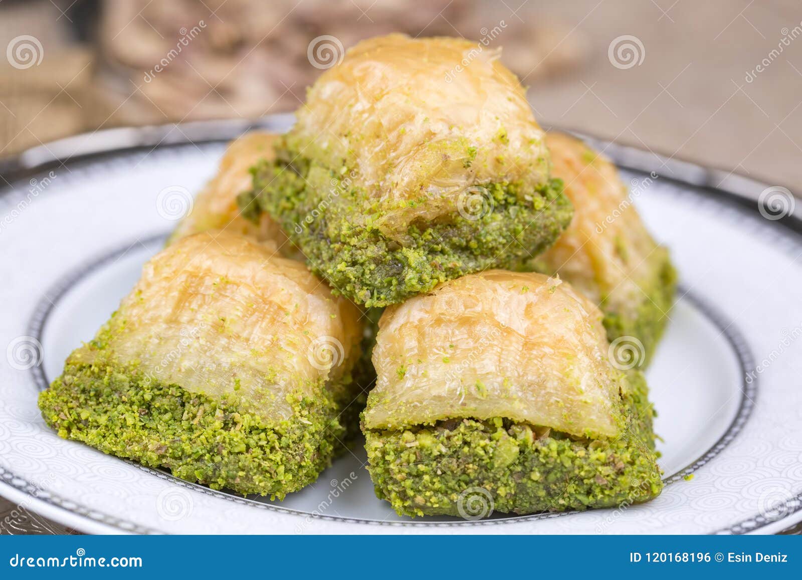 Dessert Turc Traditionnel ; Baklava Photo stock - Image du gourmet ...