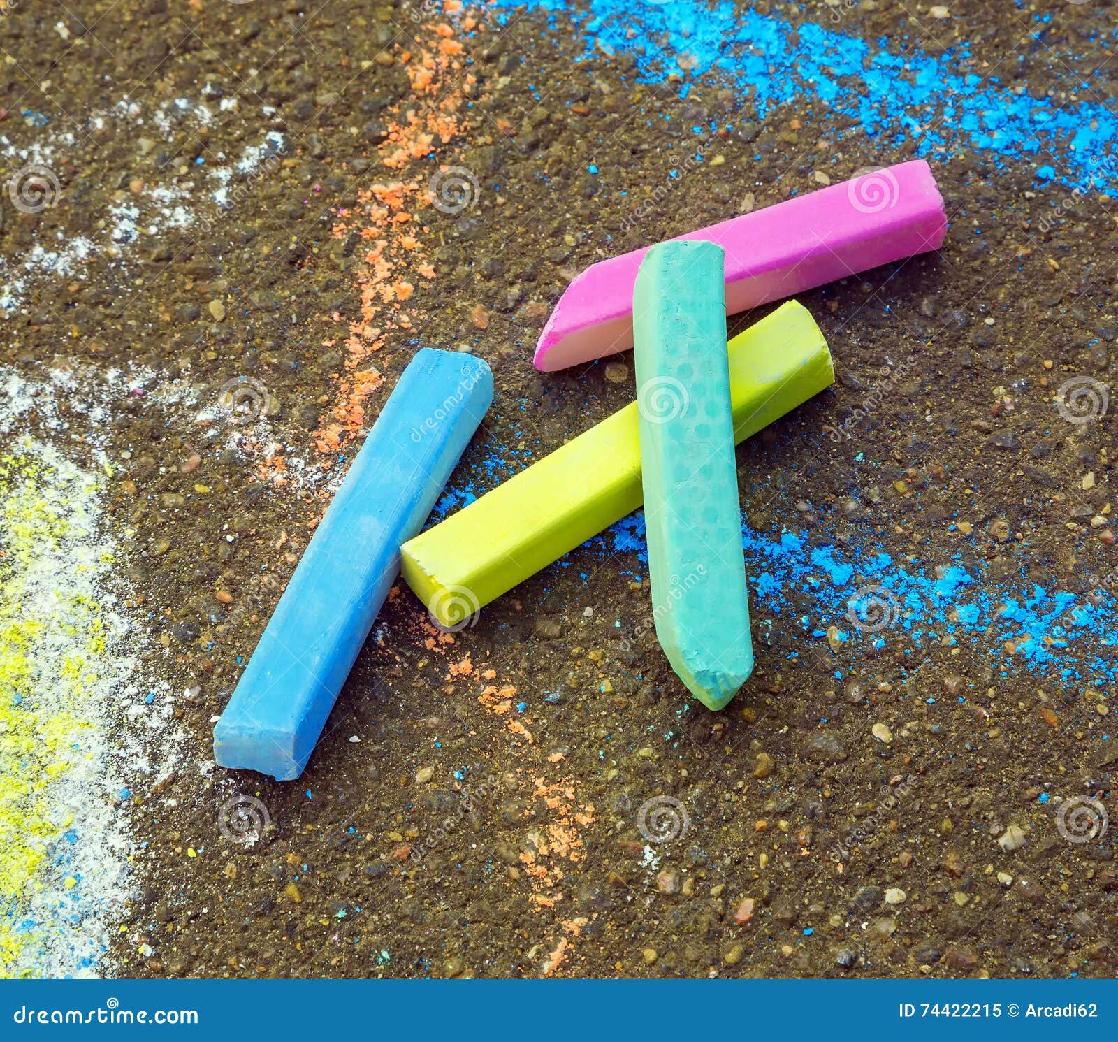 Dessin de craie image stock. Image du espace, école, coloré - 74422215