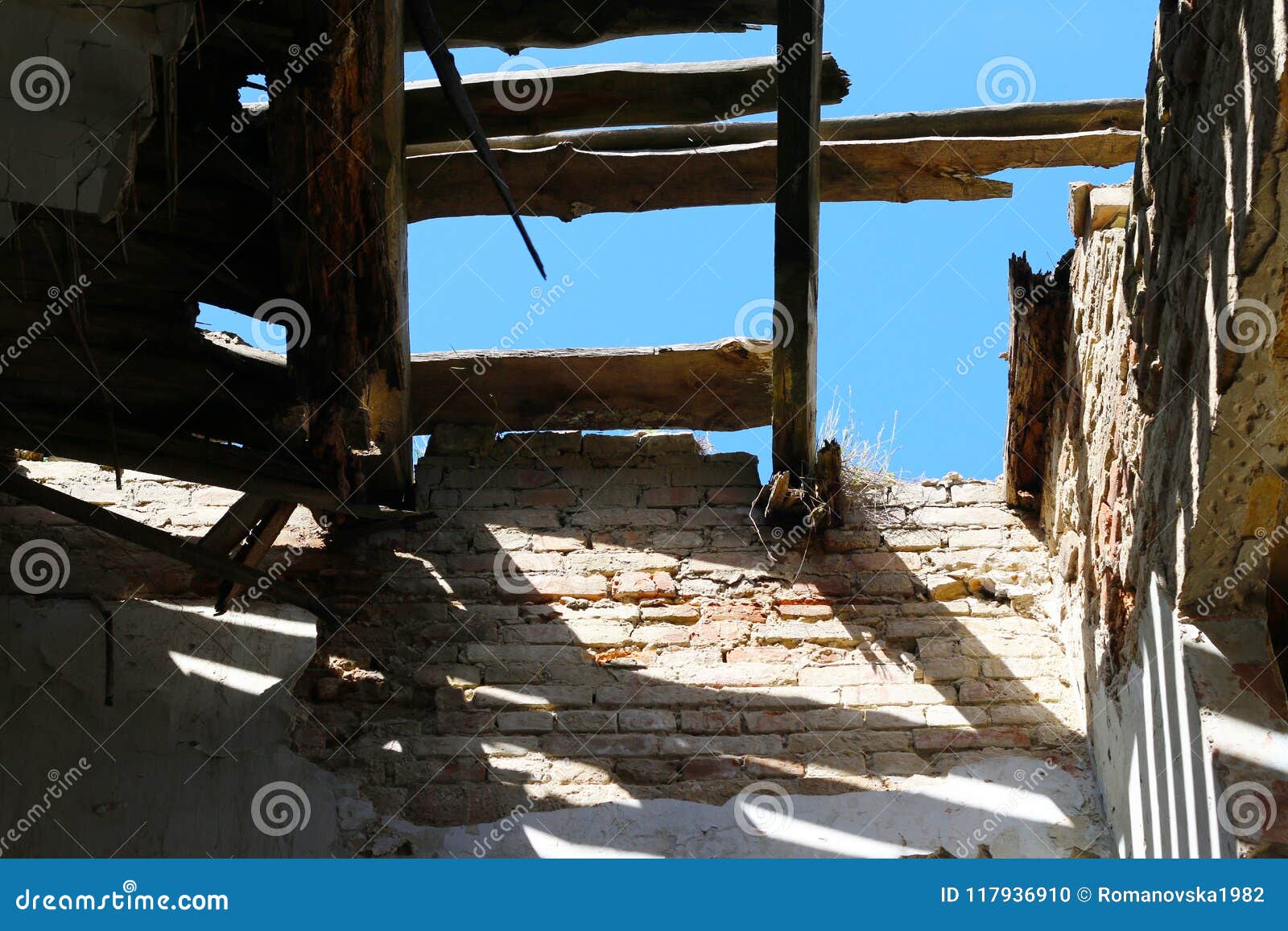 Destroyed Ceiling in Castle Stock Photo - Image of blue, medieval ...