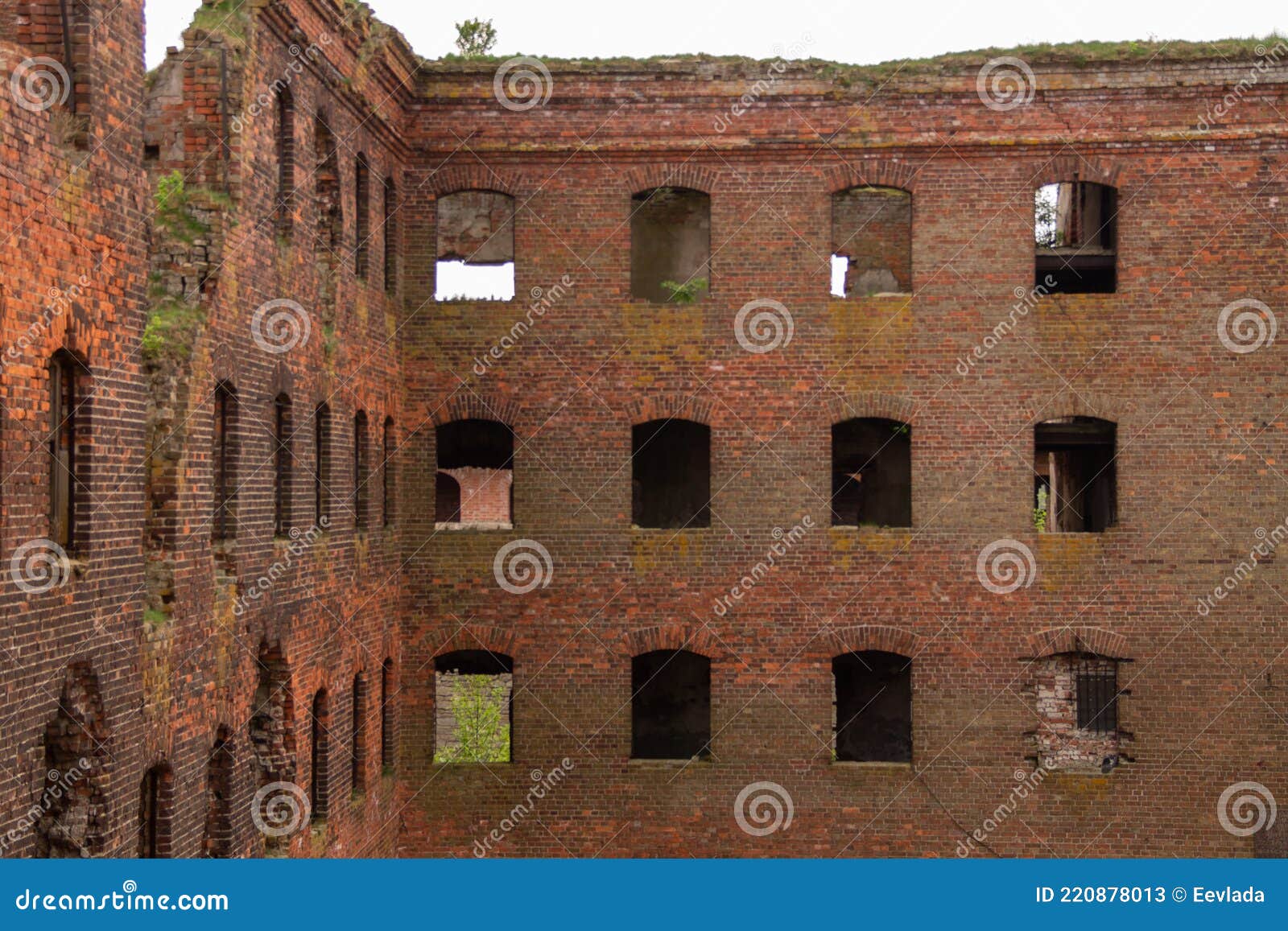 Destroyed Brick Historic Building Stock Image - Image of russia ...