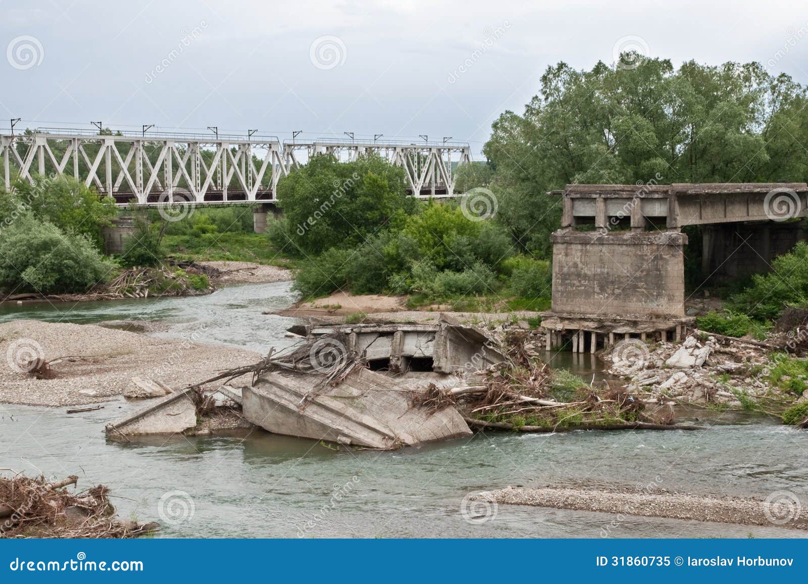 Destroyed bridge stock image. Image of bombing, cement - 31860735