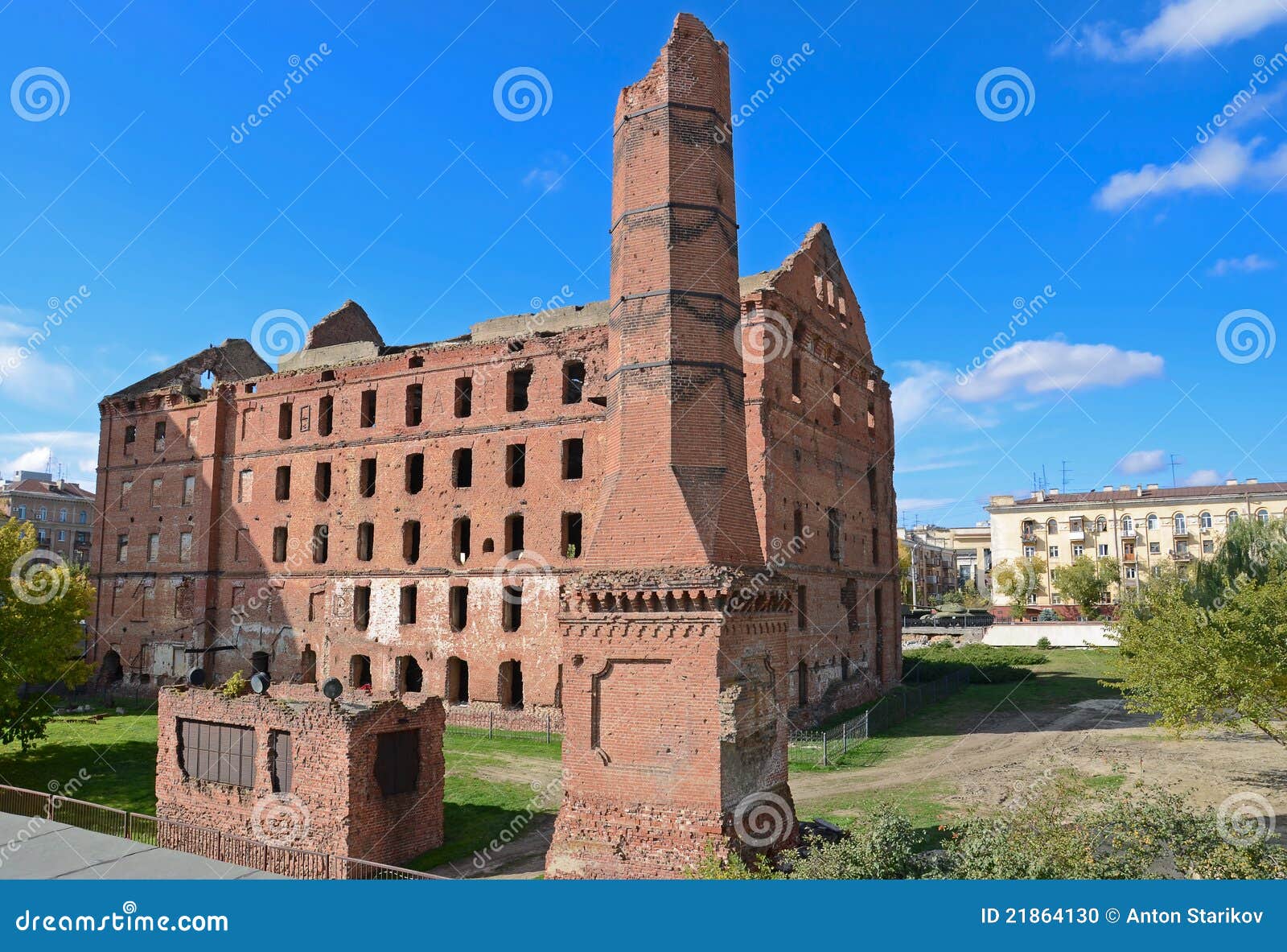Destroyed building stock photo. Image of clouds, monument - 21864130