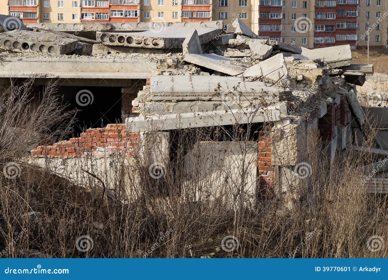 Destroyed building, debris stock image. Image of remains - 39770601