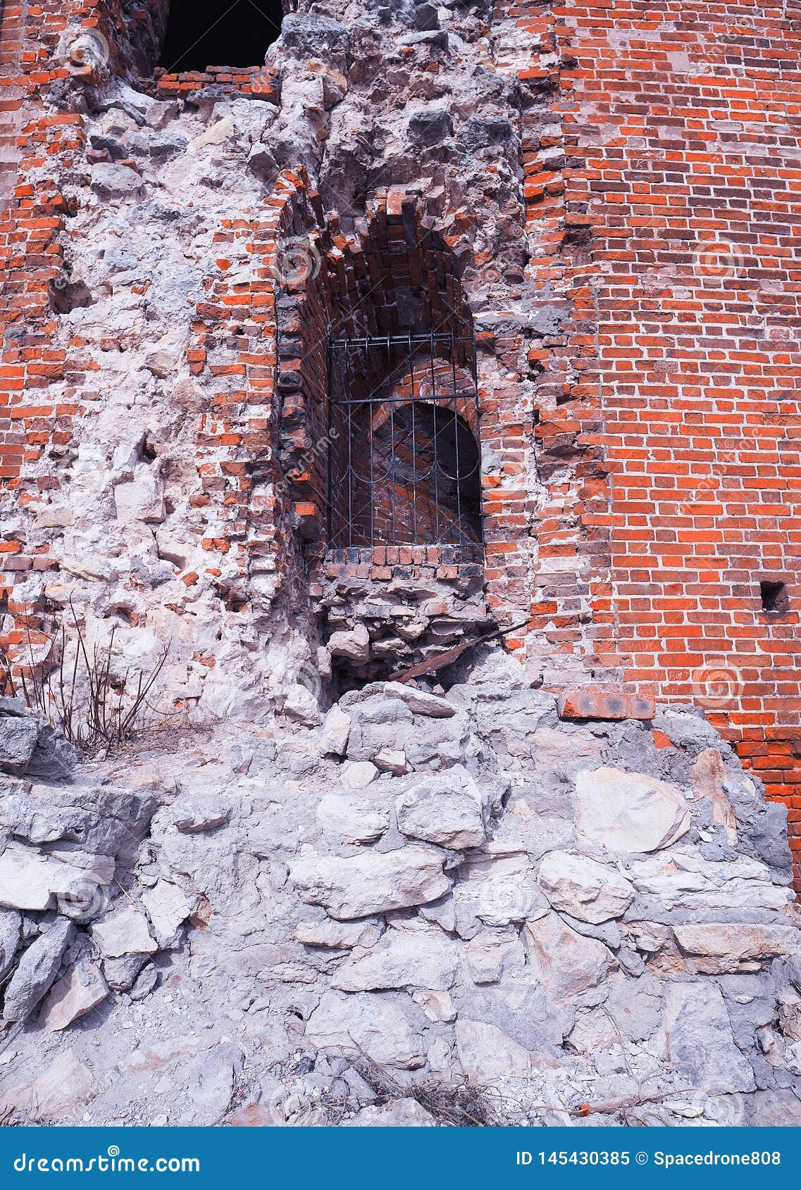 Destroyed Castle Walls Architecture Background Stock Image - Image of ...