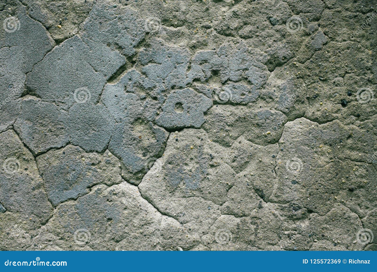 Destroyed concrete wall stock image. Image of outdated - 125572369